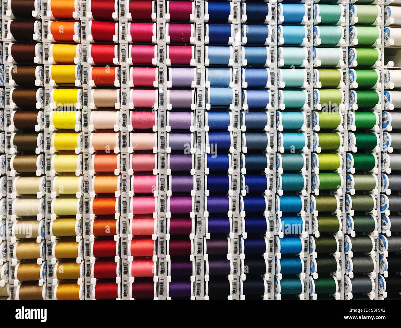 Threads and strings hi-res stock photography and images - Alamy