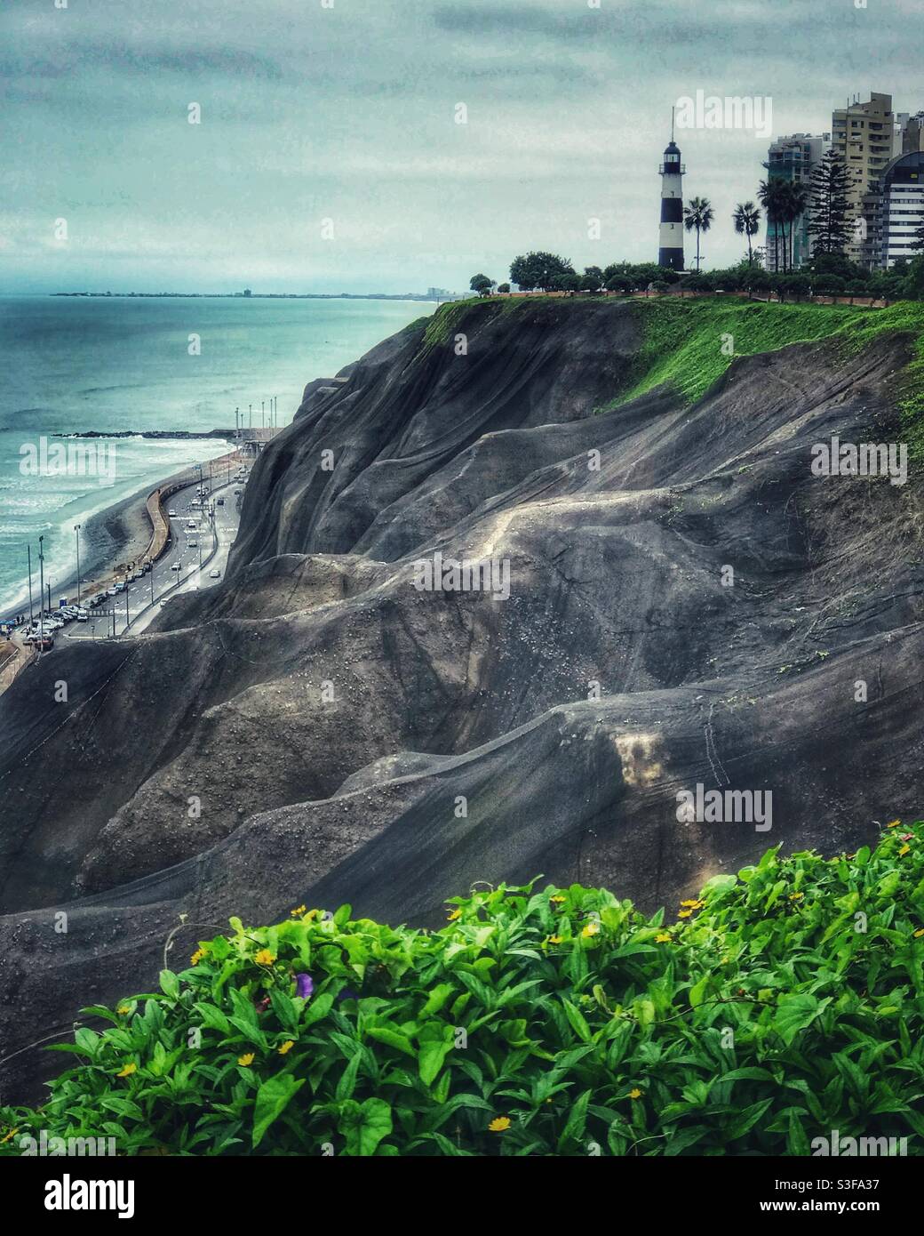 Miraflores cliffs, Lima, Peru Stock Photo - Alamy