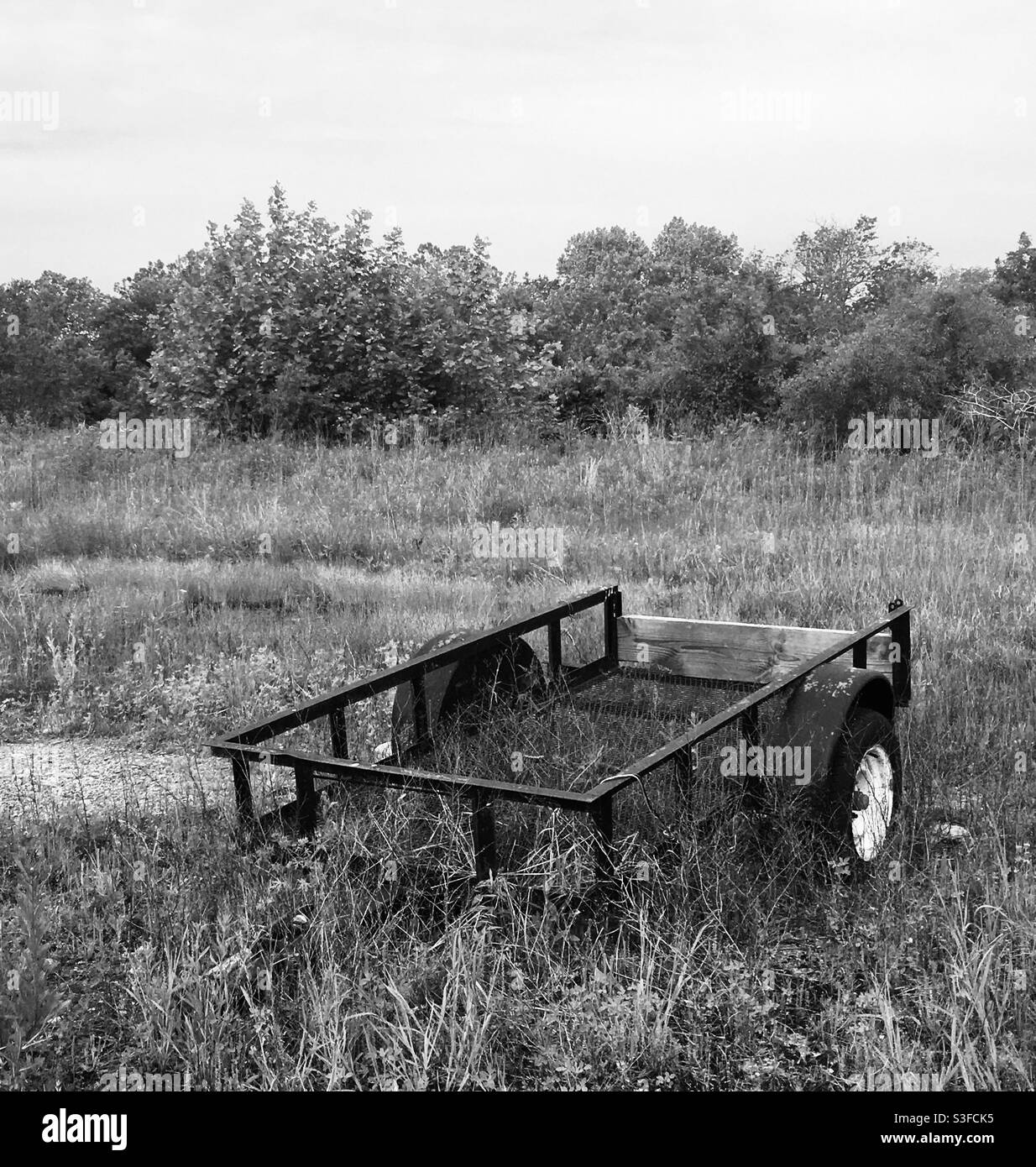 Black and white trailer hi-res stock photography and images - Alamy