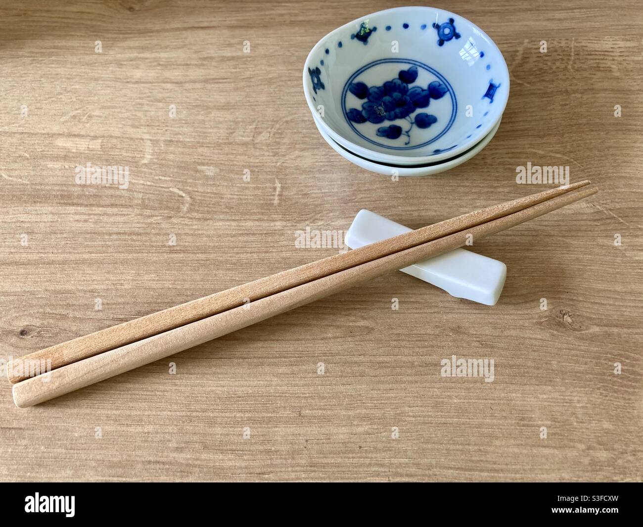 Chopsticks rest hi-res stock photography and images - Alamy