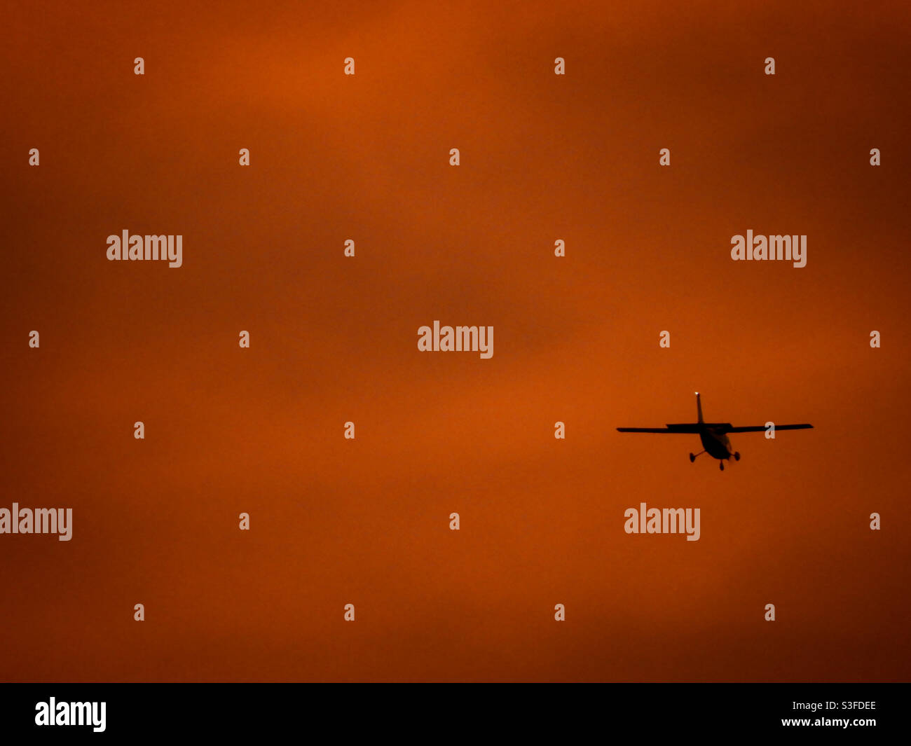 Small plane hi-res stock photography and images - Alamy