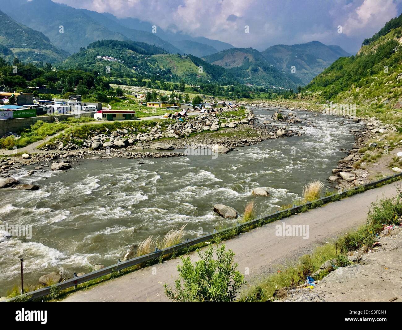 Running river water hi-res stock photography and images - Alamy