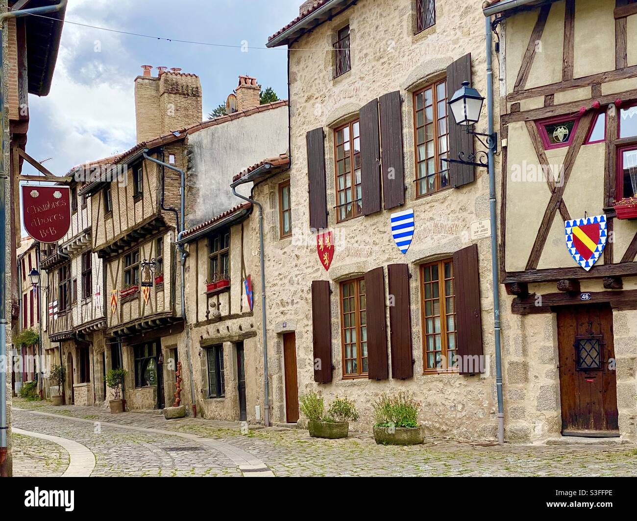 Medieval town of Parthenay France Stock Photo - Alamy