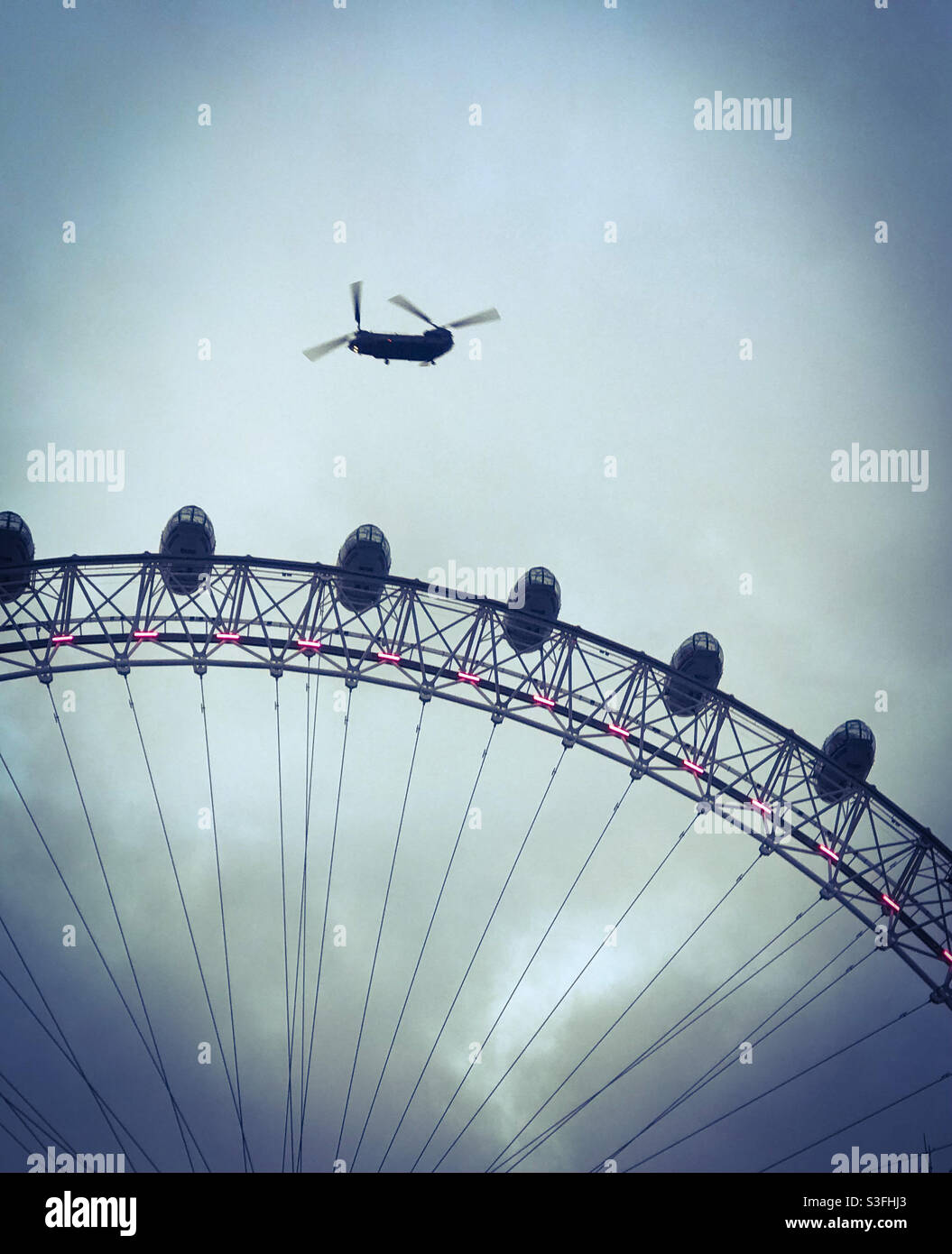 Chinook london hi-res stock photography and images - Alamy