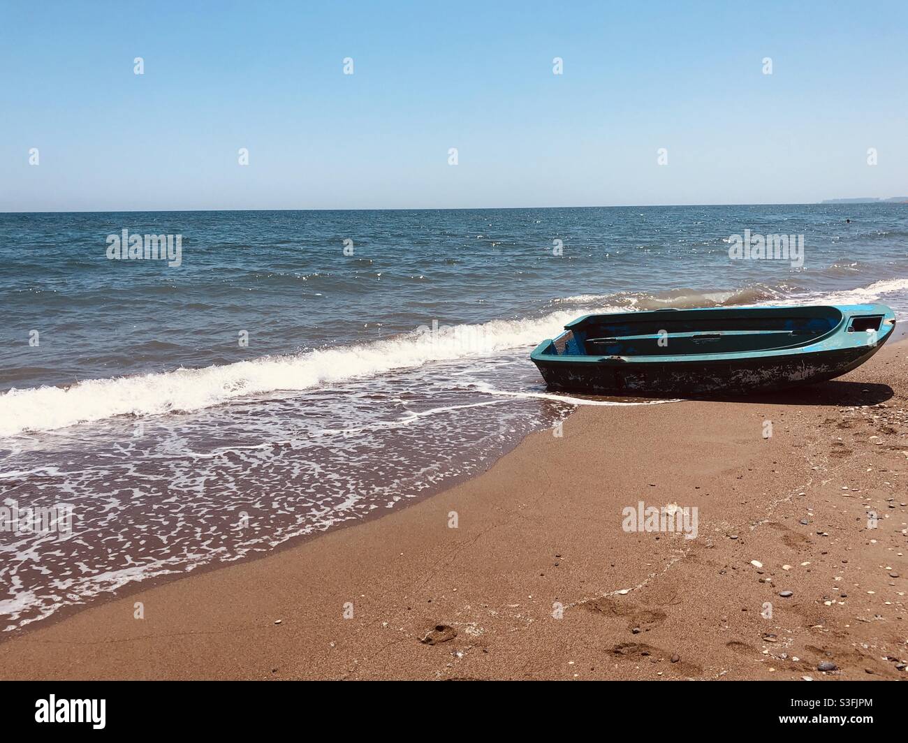 Green fishing boat hi-res stock photography and images - Alamy