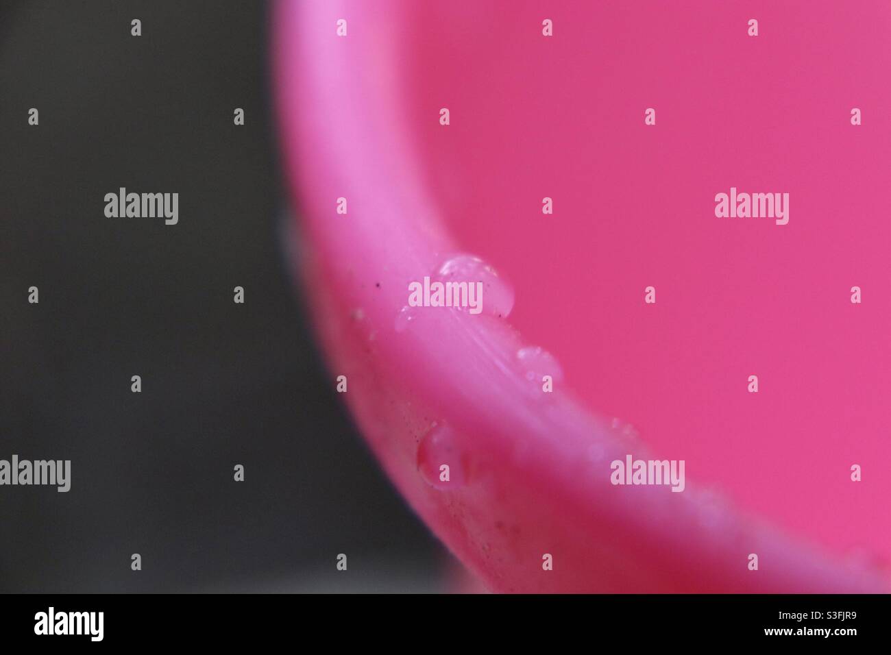 Edge drops hi-res stock photography and images - Alamy