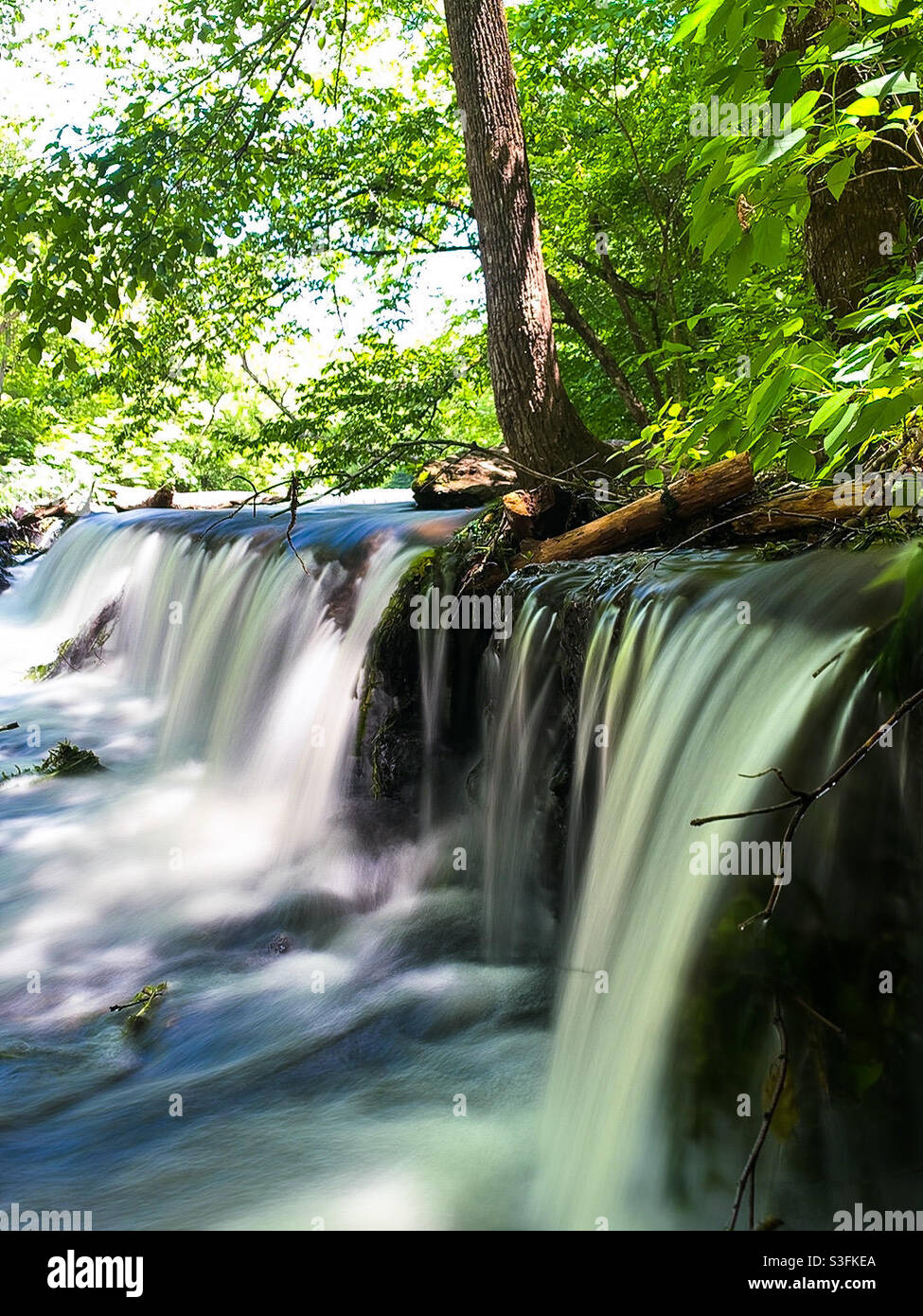 Top of a waterfall hi-res stock photography and images - Alamy