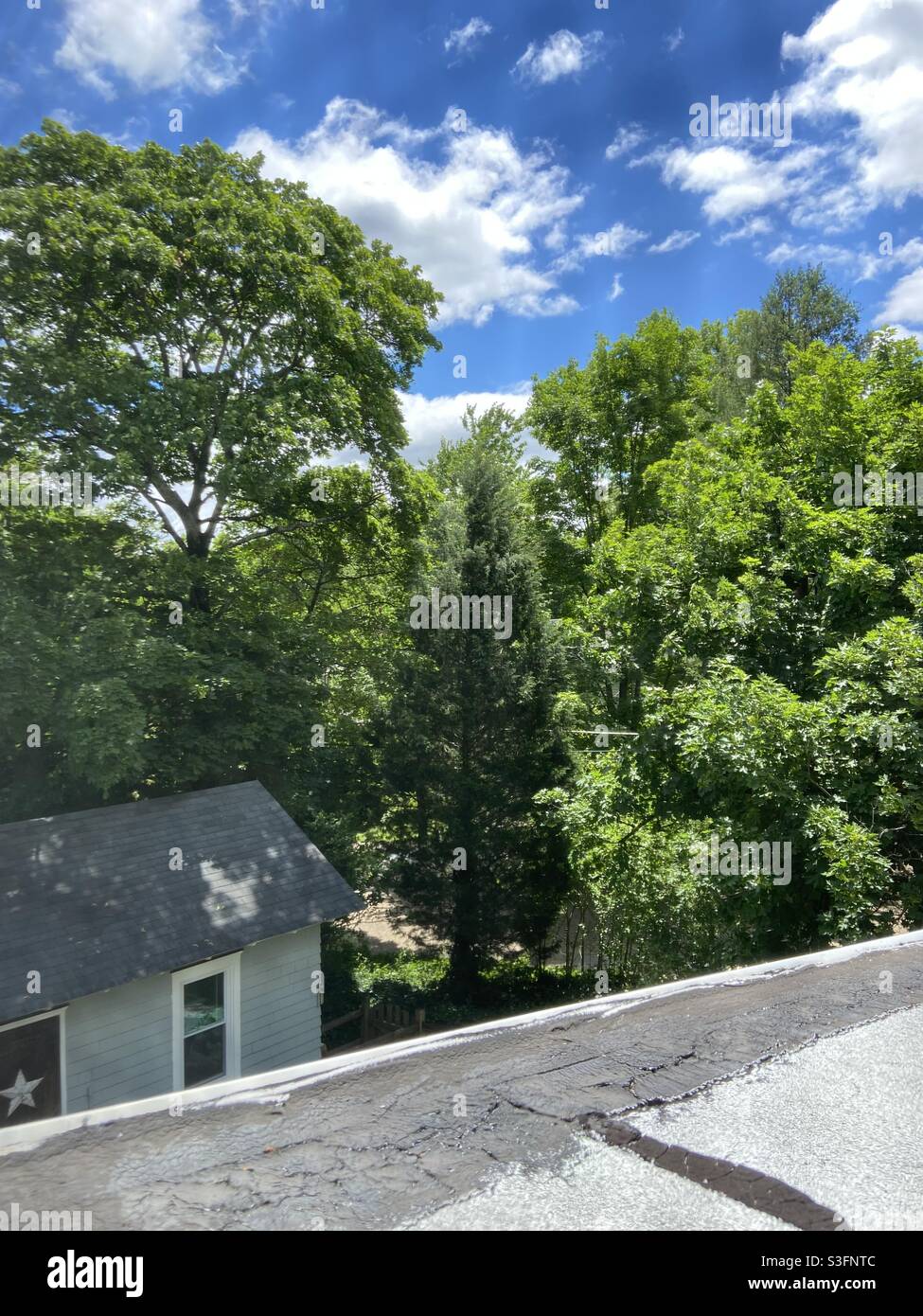 Nice sunny day hi-res stock photography and images - Alamy