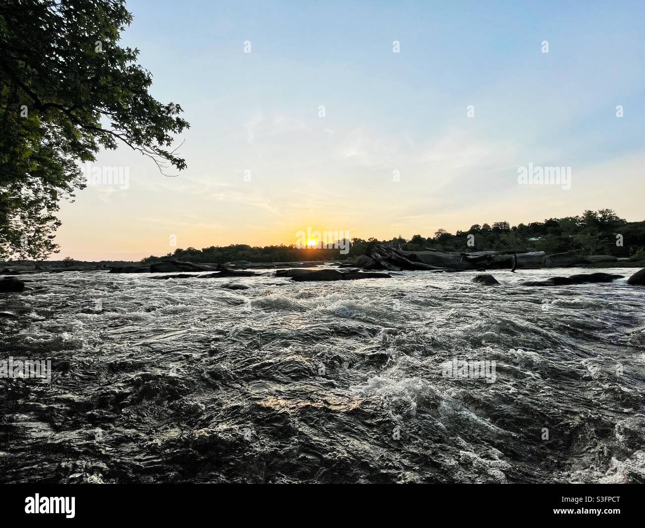 Richmond virginia james river belle hi-res stock photography and images ...