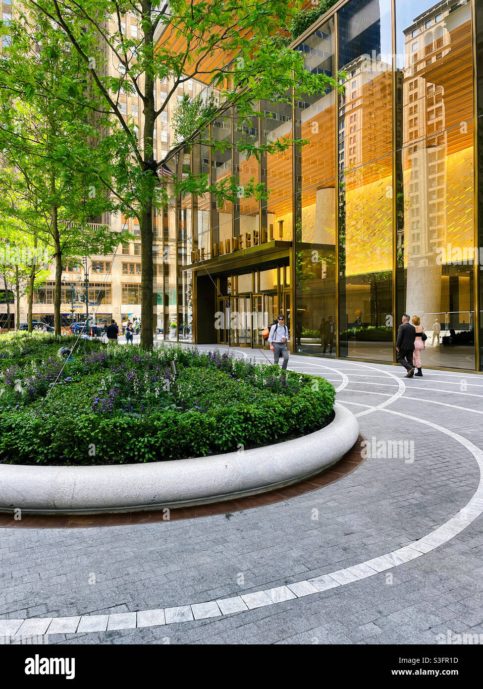 Pedestrian mall between the new super tall One Vanderbilt office ...