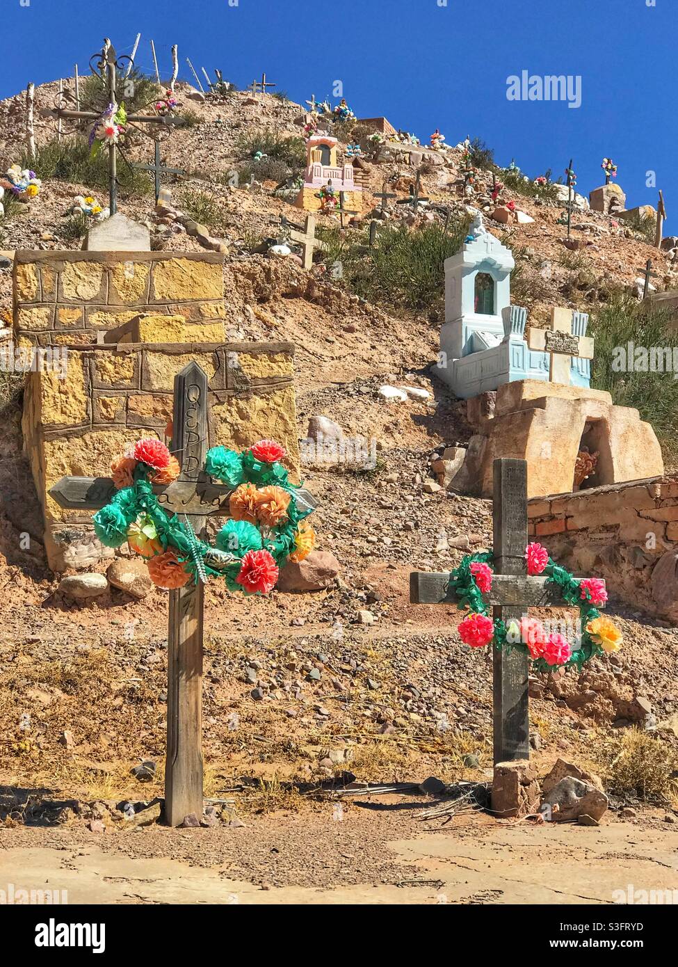 Northern cemetery hi-res stock photography and images - Alamy