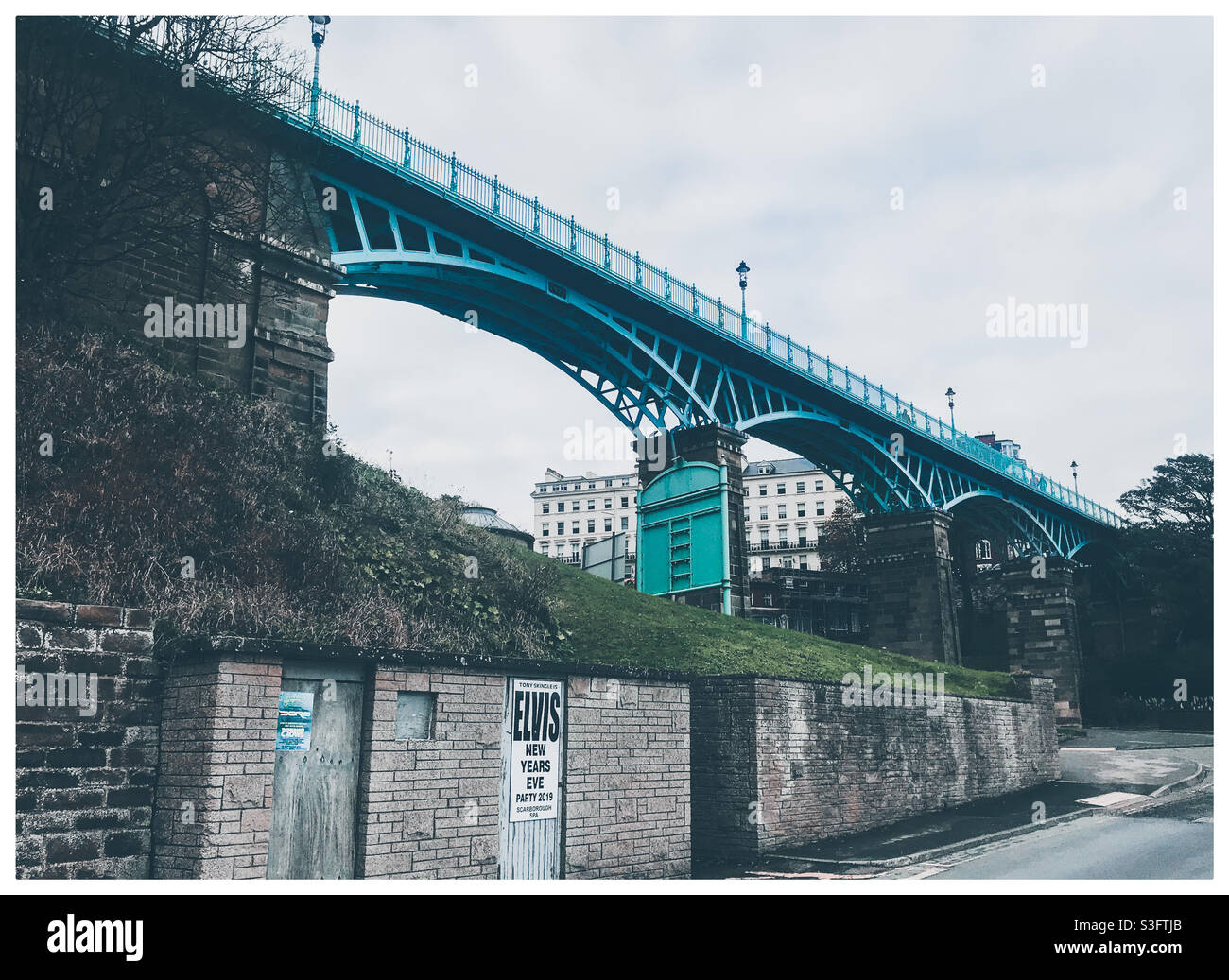 Victorian ironwork bridge hi-res stock photography and images - Alamy