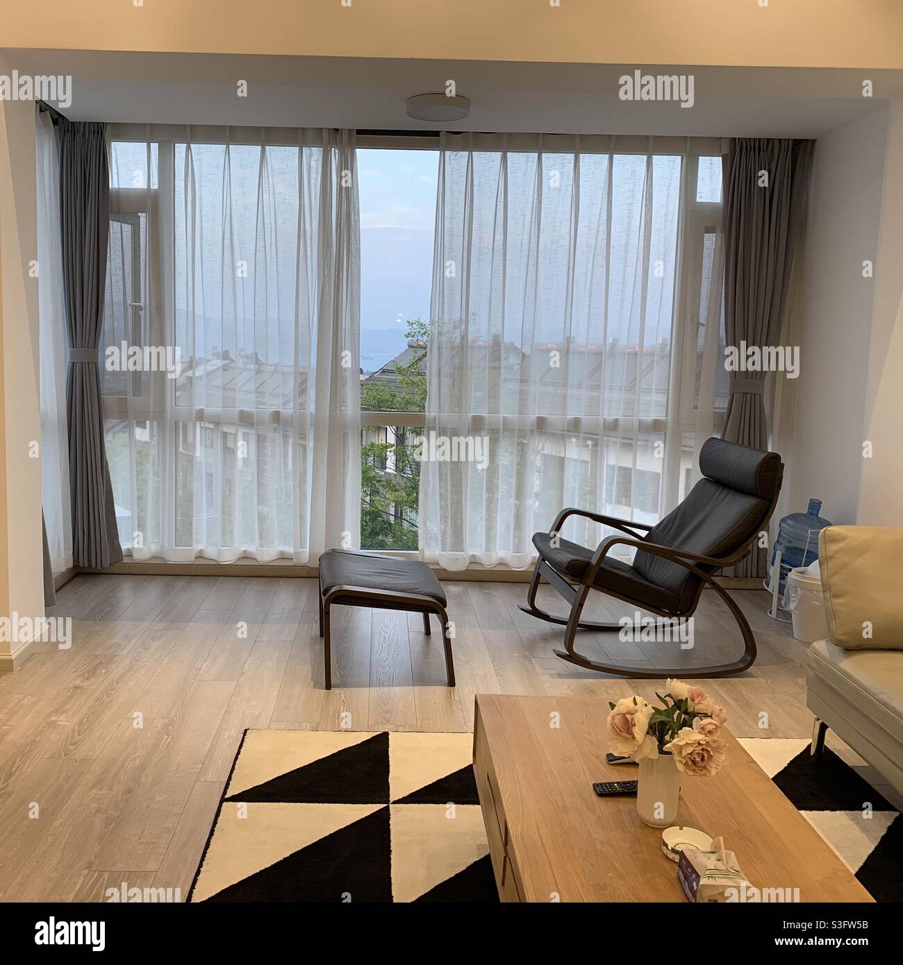 Background zoom hi-res stock photography and images - Alamy