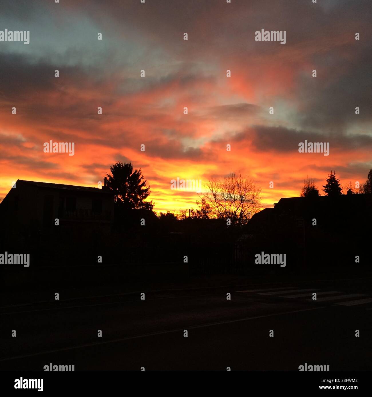 Nightfall sky hi-res stock photography and images - Alamy