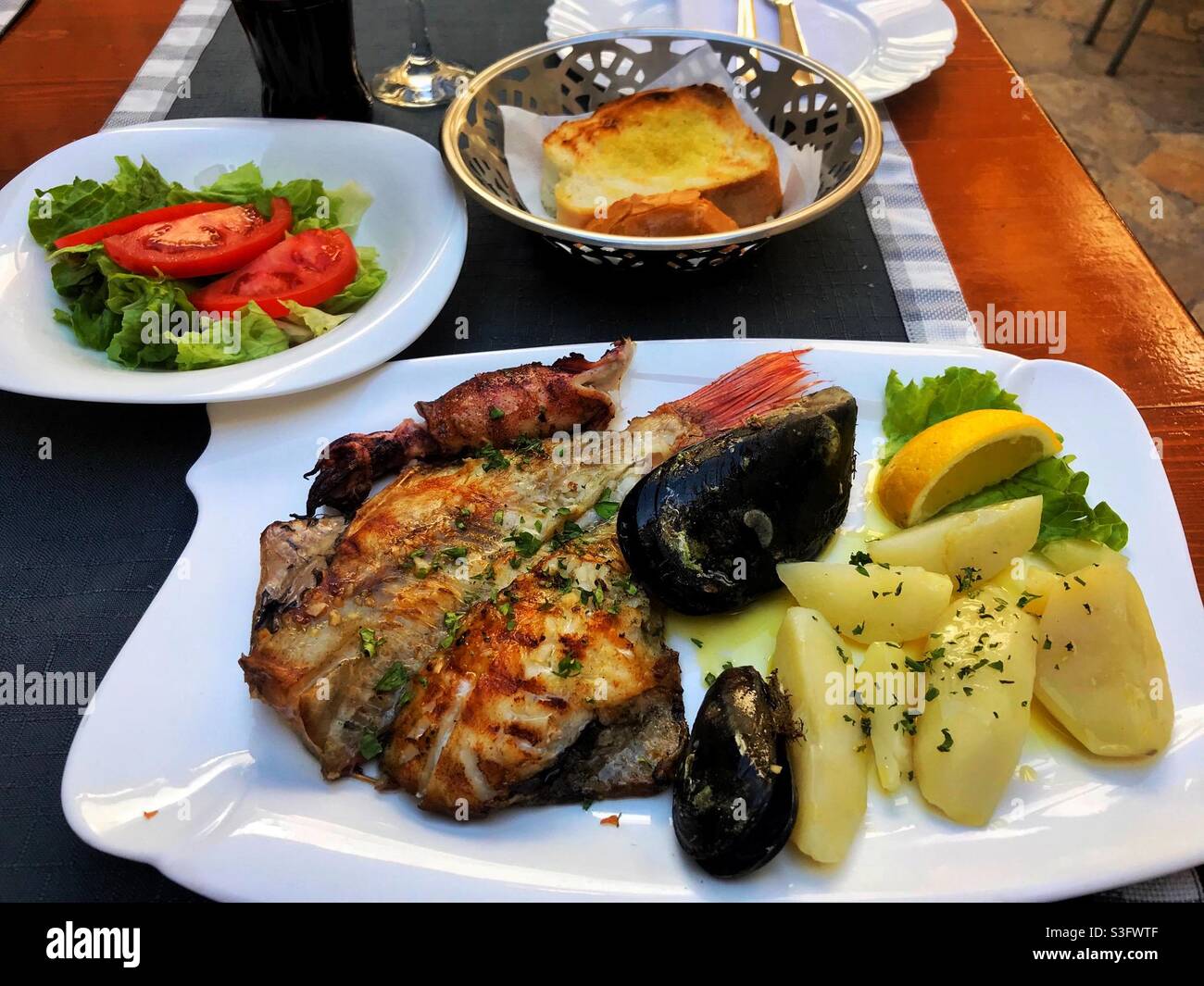 Delicious foods hi-res stock photography and images - Alamy