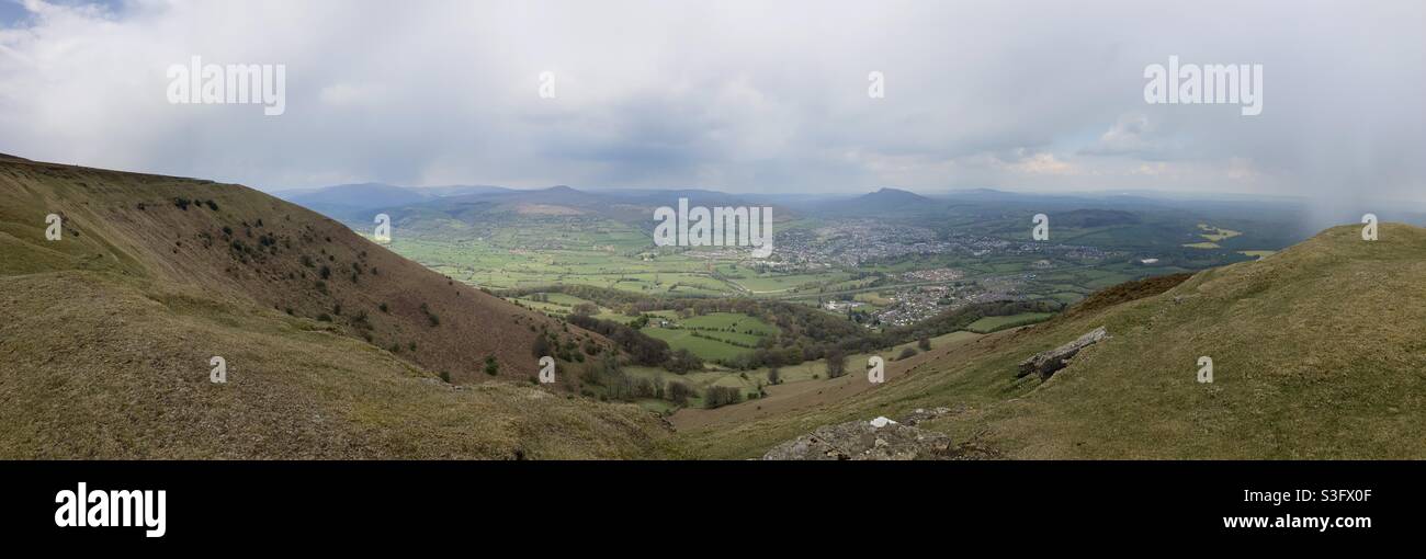 Llanfoist hi-res stock photography and images - Alamy