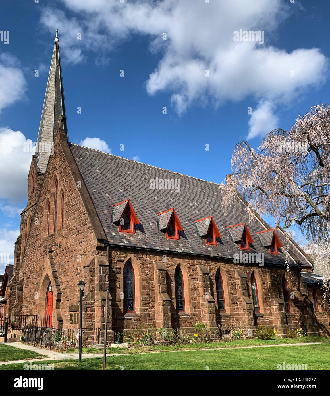 Grace episcopal church hi-res stock photography and images - Alamy