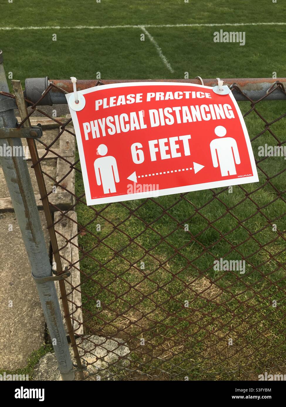 Social distancing sign for covid Coronavirus pandemic 6 feet outdoors ...