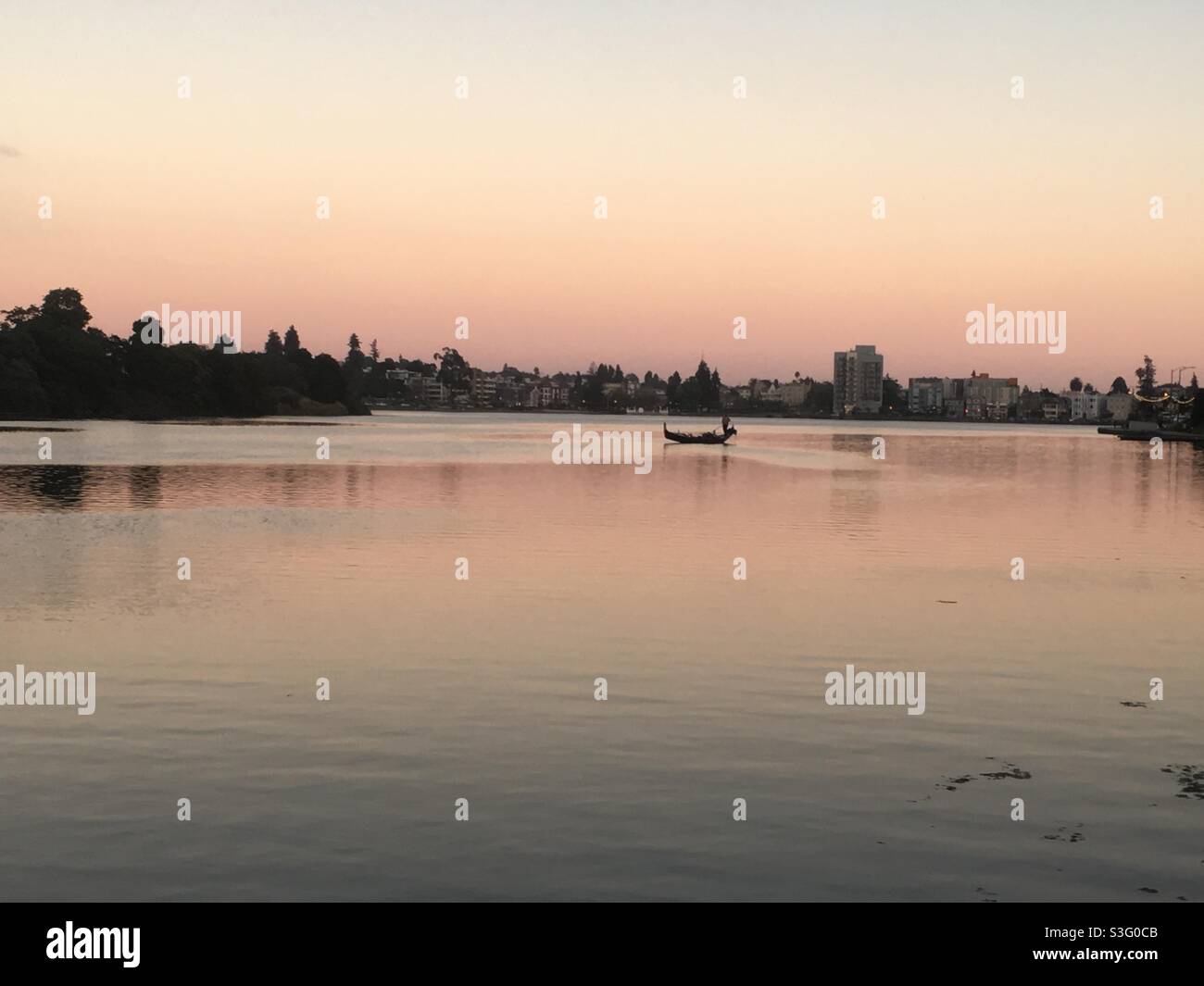 Merritt lake oakland hi-res stock photography and images - Alamy