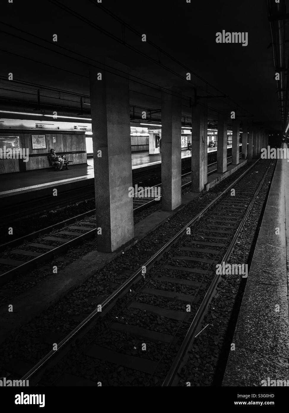 Underground metro tracks hi-res stock photography and images - Alamy