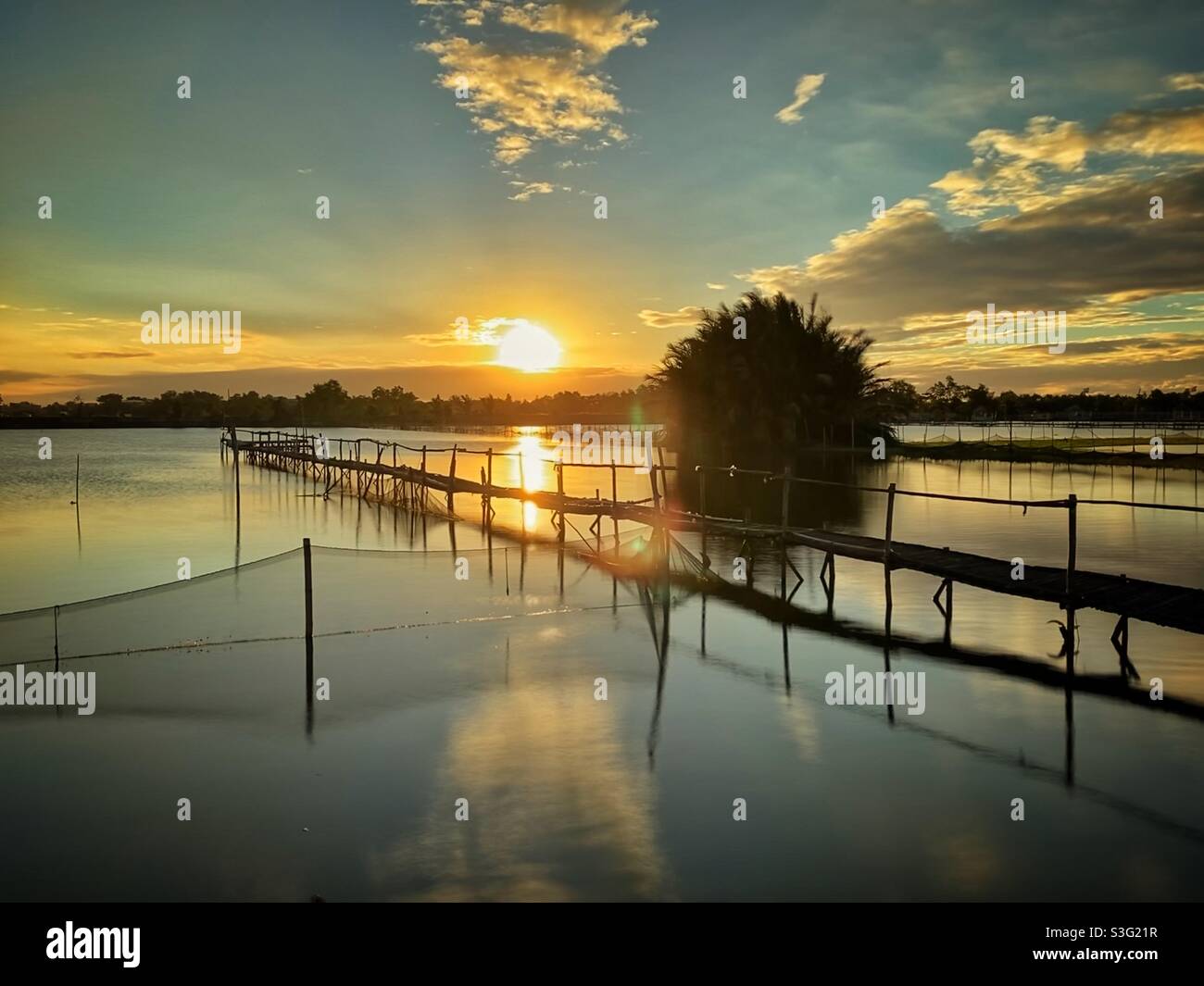 Bridge against sunset Stock Photo - Alamy