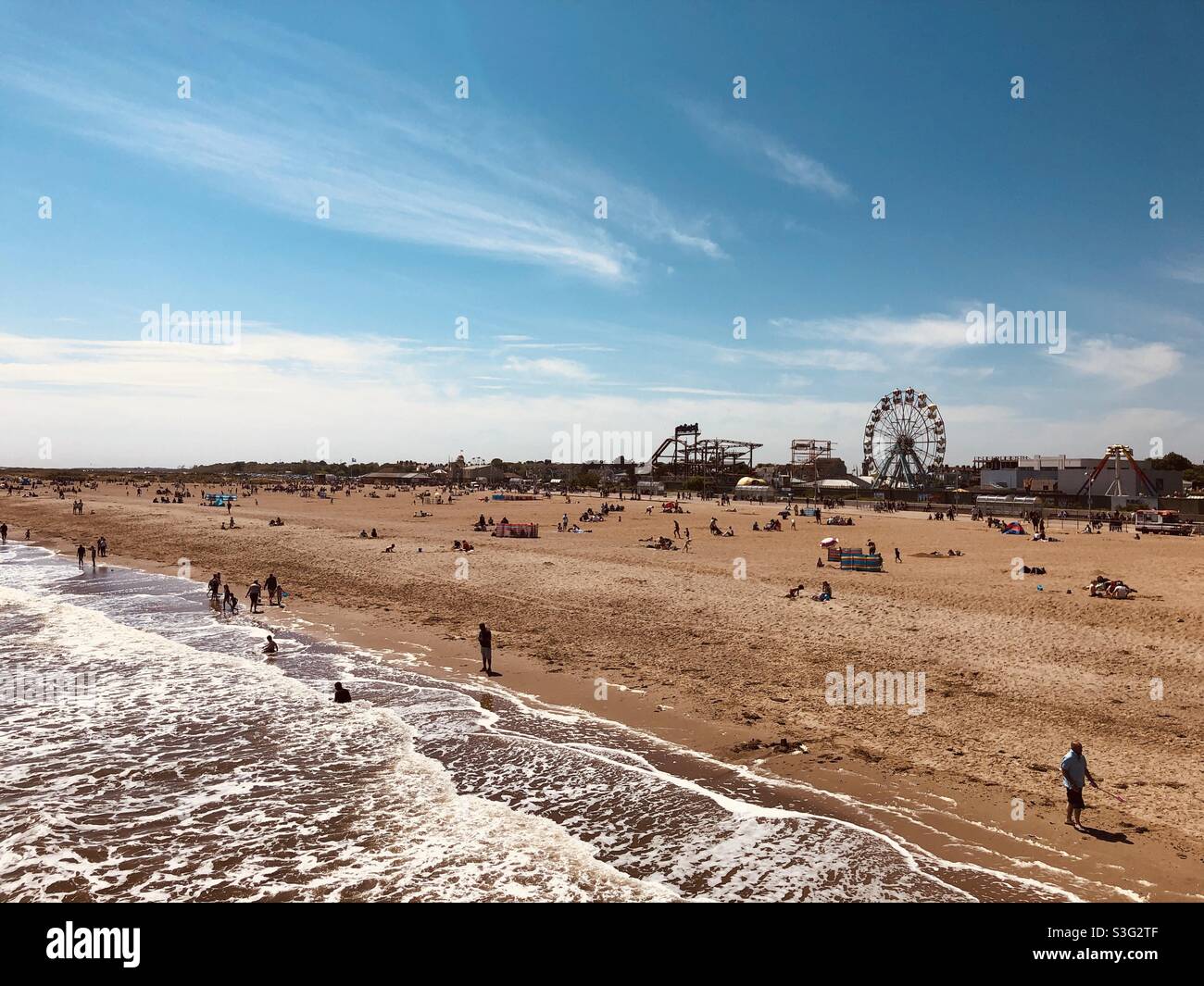 Skegness funfair hi-res stock photography and images - Alamy