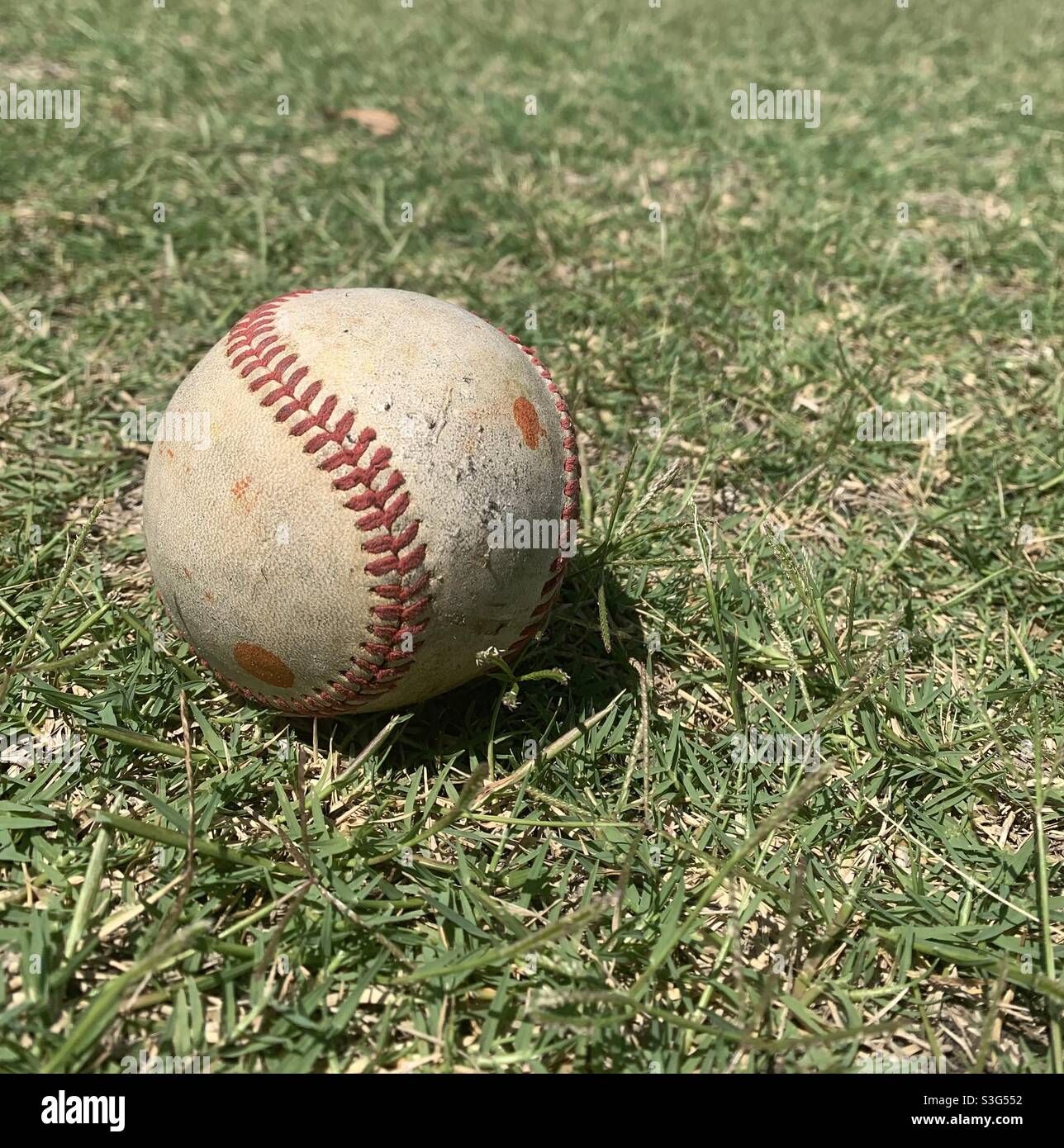 Kids and baseball hi-res stock photography and images - Alamy