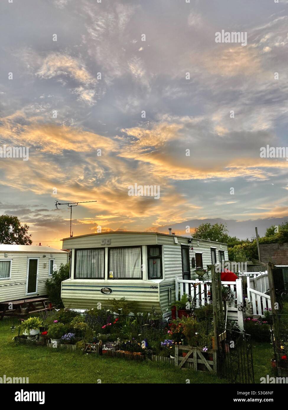 Caravan with deck hi-res stock photography and images - Alamy