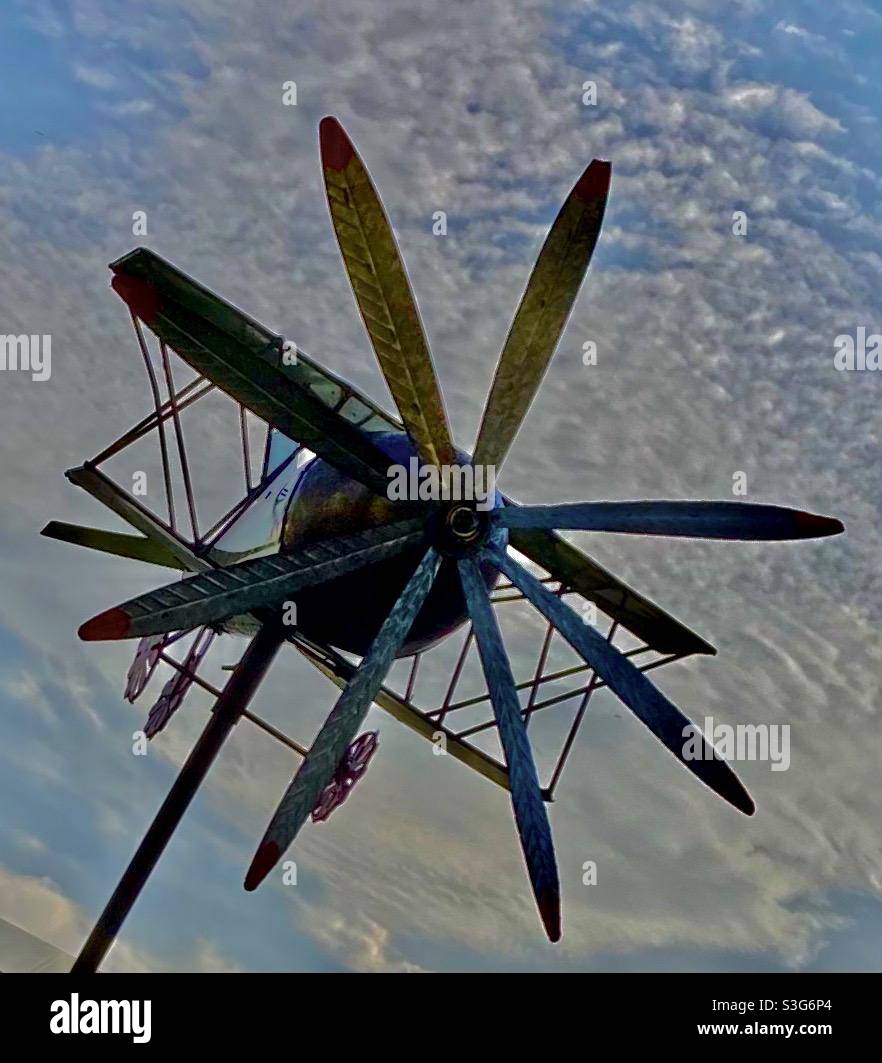 Garden plane sky hi-res stock photography and images - Alamy
