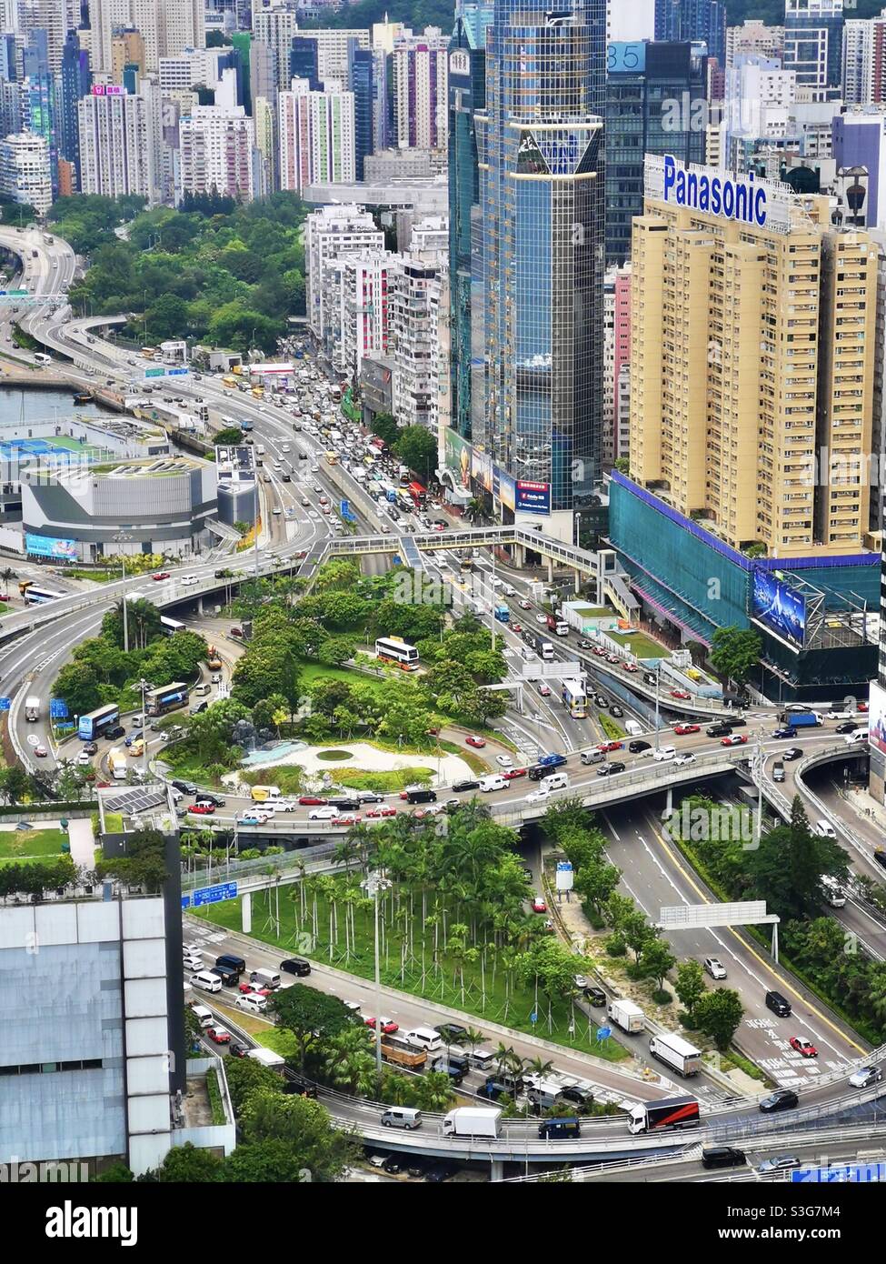 Heavy traffic in causeway hi-res stock photography and images - Alamy