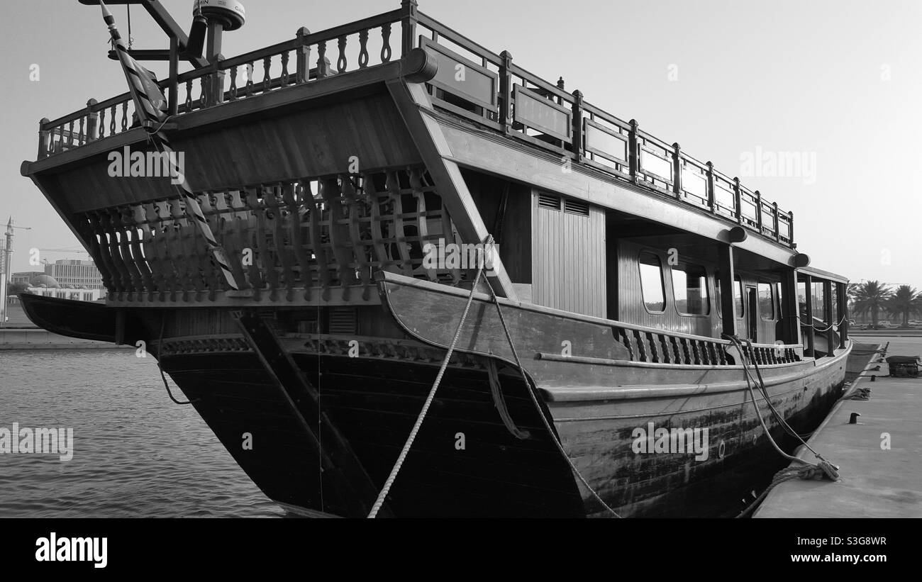 Side view of boat Black and White Stock Photos & Images - Alamy