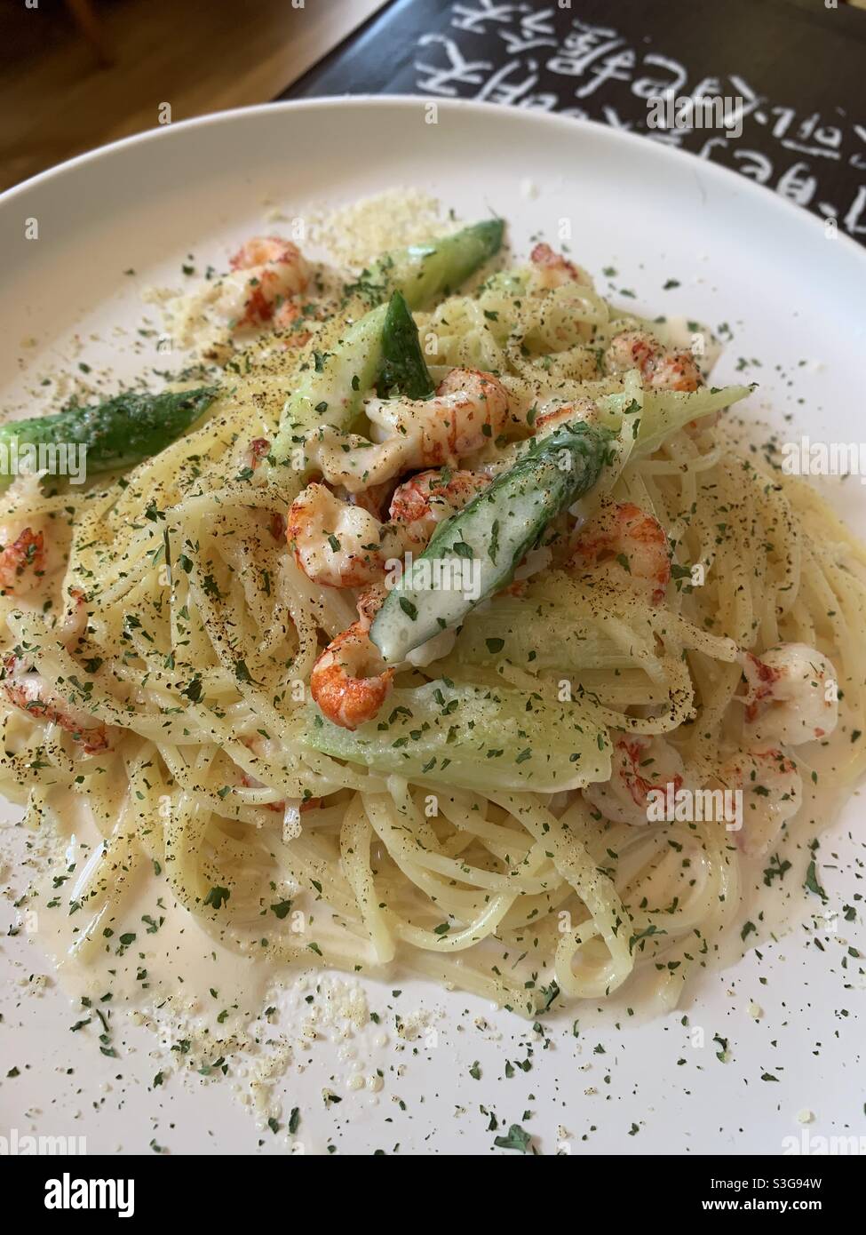 Spaghetti with lobster hi-res stock photography and images - Alamy