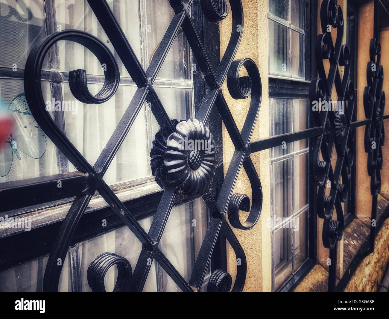 Windows grills hi-res stock photography and images - Alamy