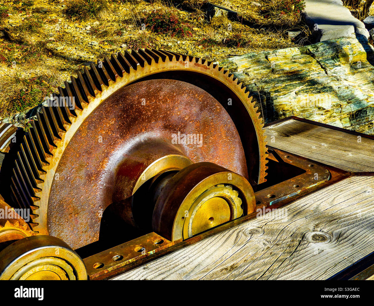 Steel gear hi-res stock photography and images - Alamy