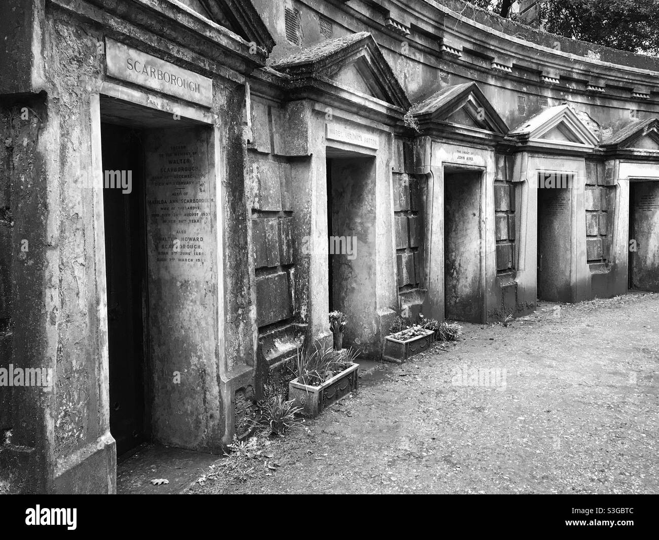 Egyptian cemetery hi-res stock photography and images - Alamy