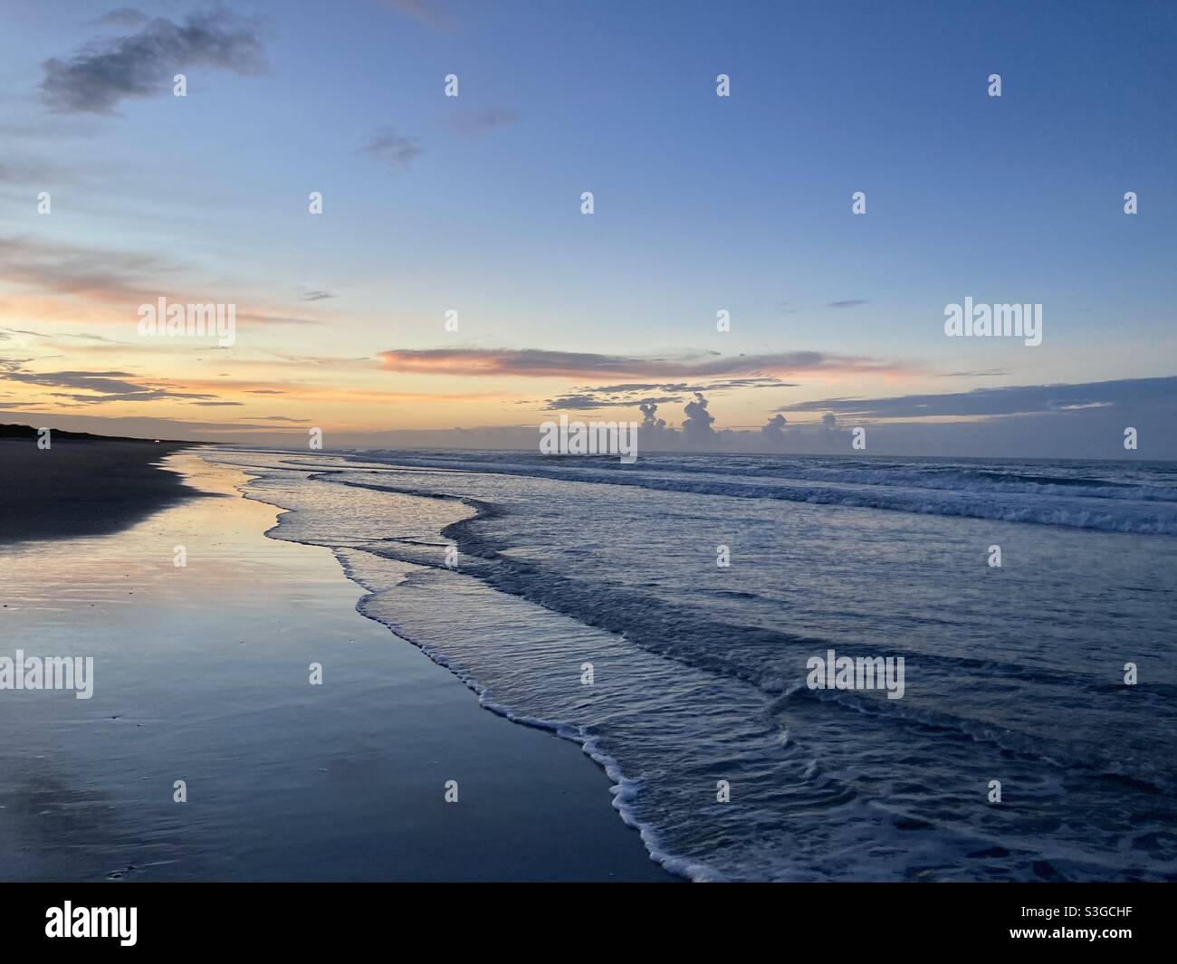 Obx beach hi-res stock photography and images - Alamy