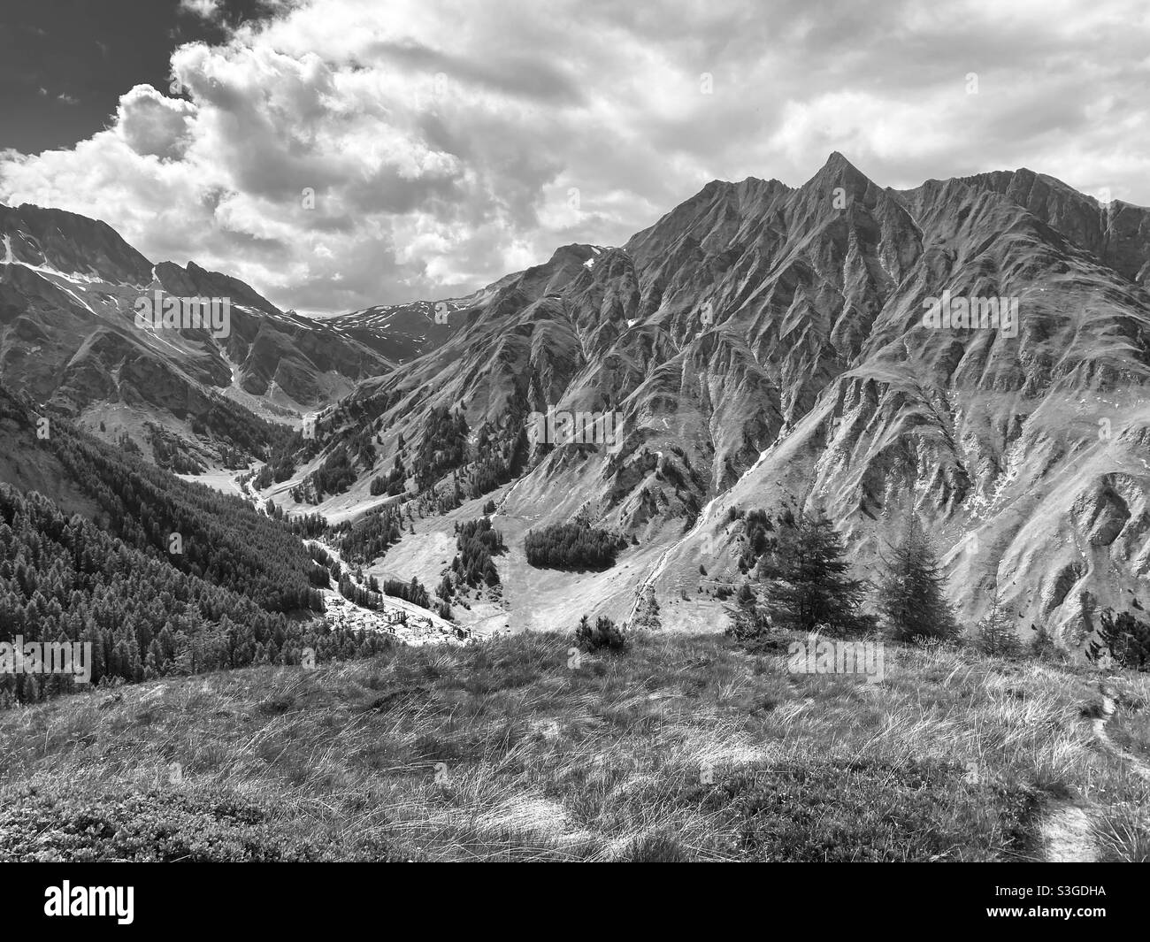 Samnaun hi-res stock photography and images - Alamy