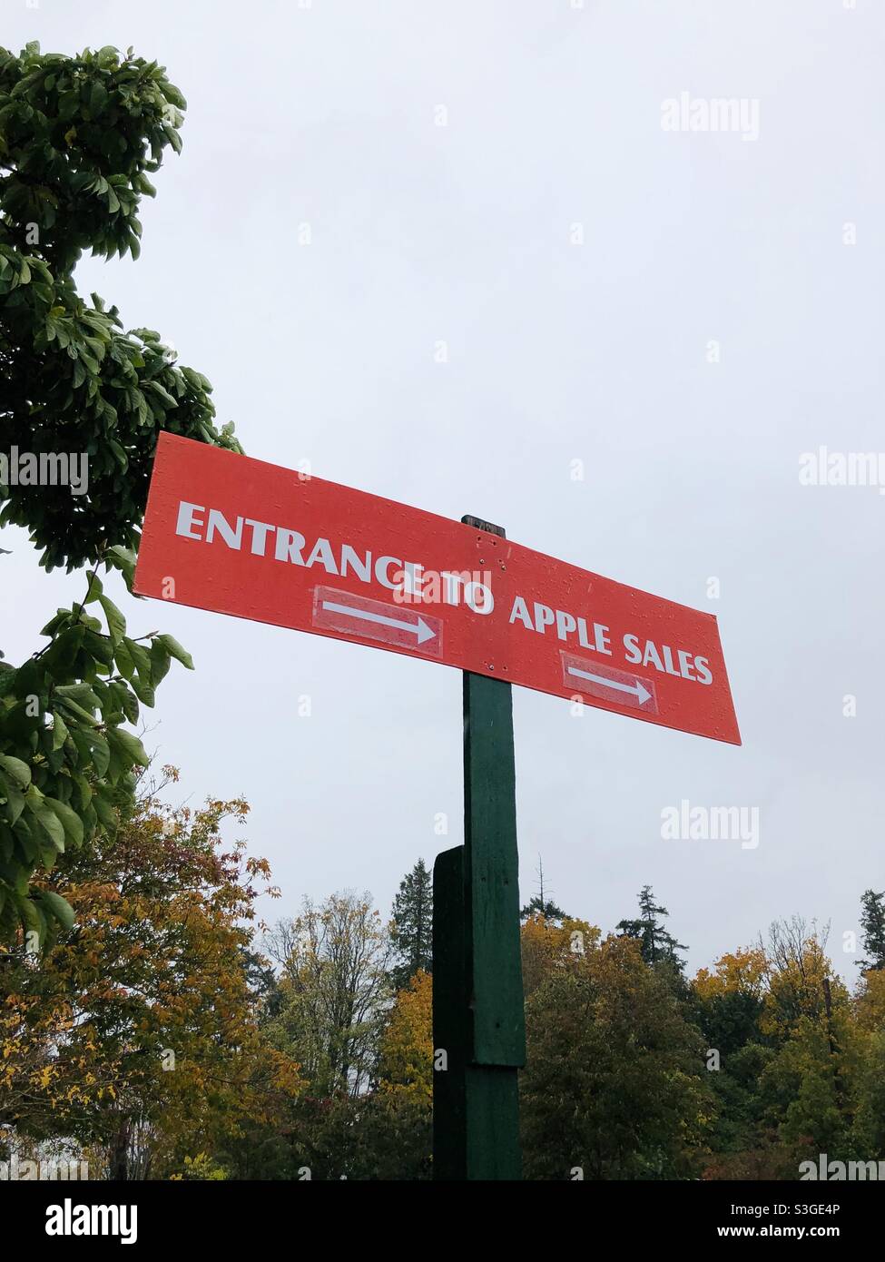 Apple picking sign hi-res stock photography and images - Alamy