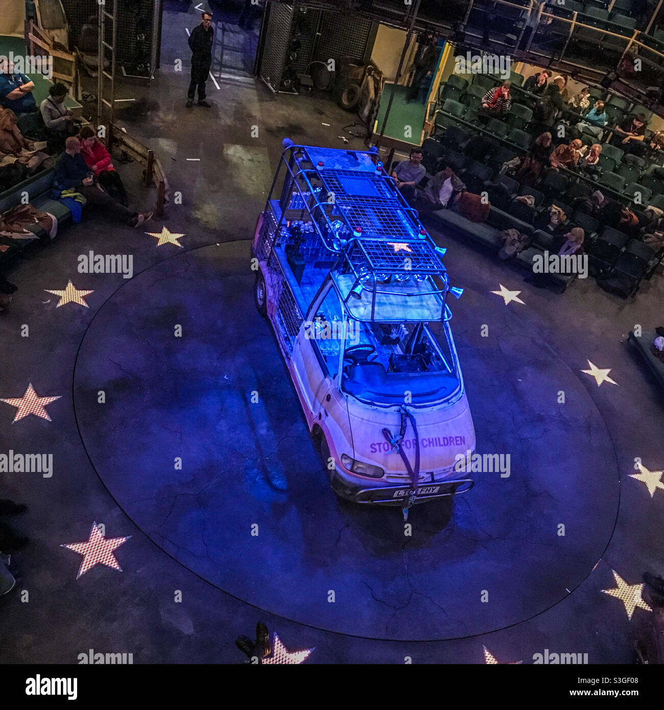 The royal exchange theatre, Manchester, production of Mother Courage ...