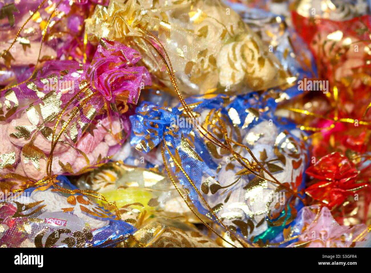 Pakistani wedding hi-res stock photography and images - Alamy