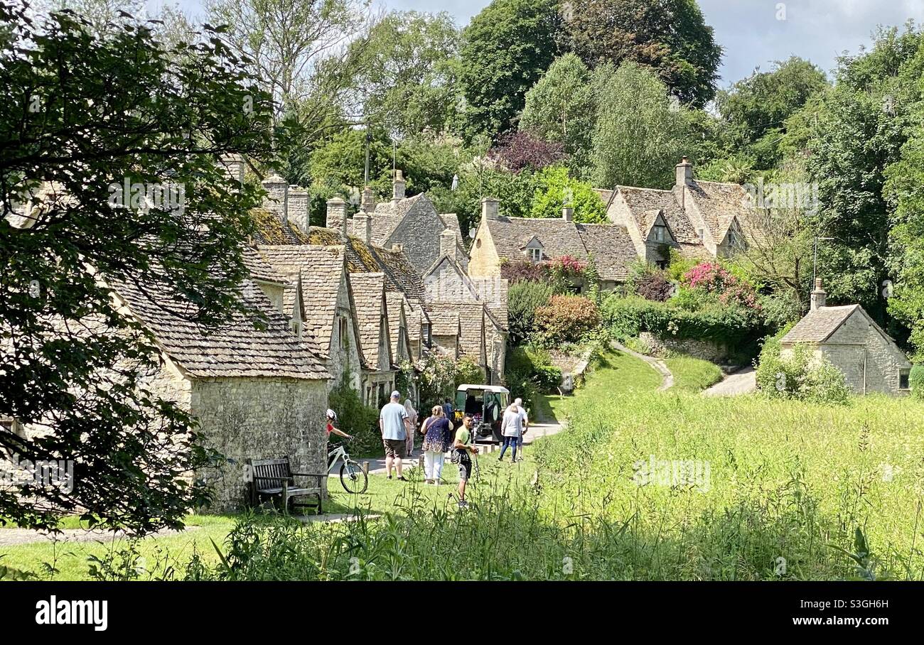 Bibury village views hi-res stock photography and images - Alamy