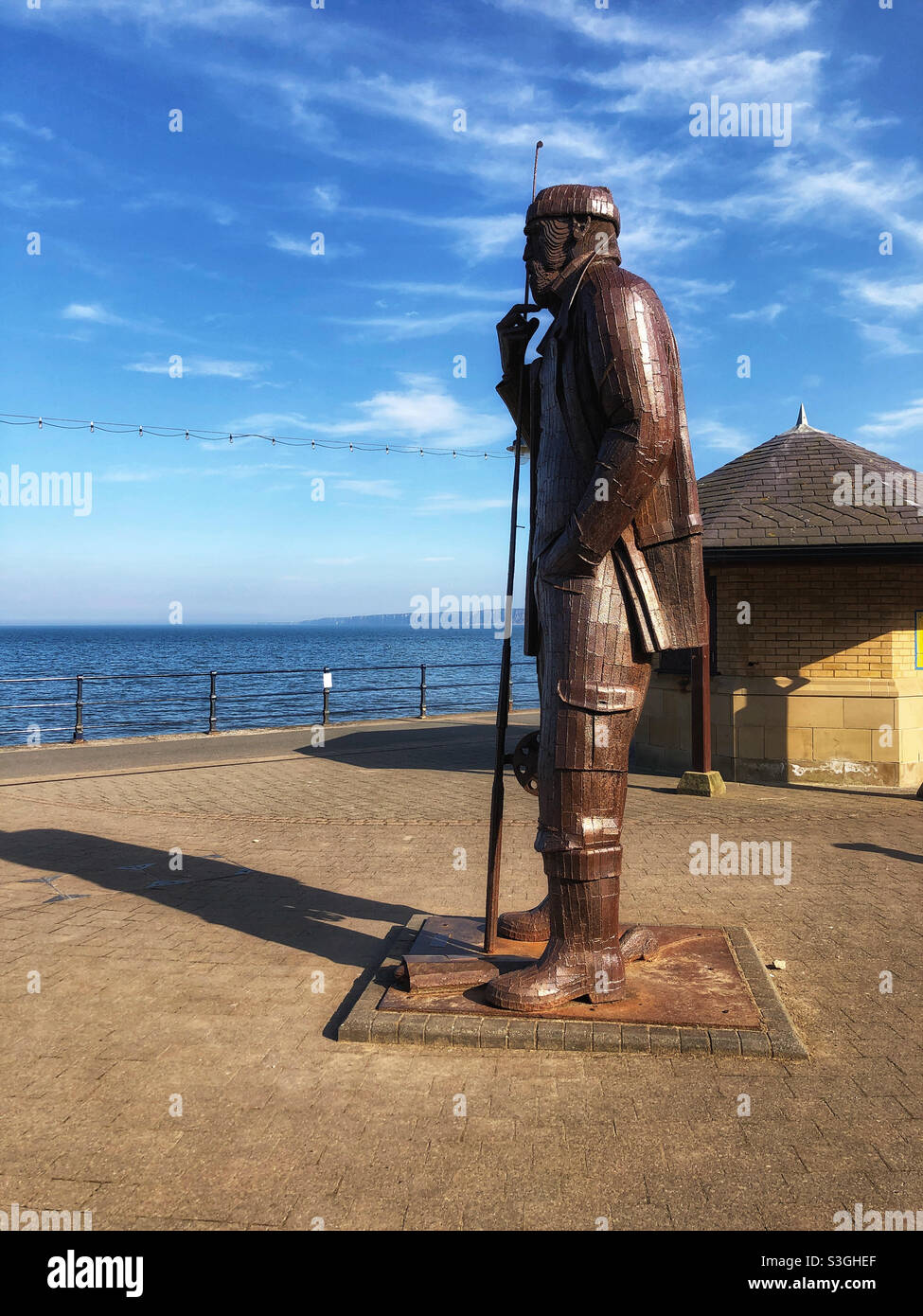 Sculpture on Filey seafront by Ray Lonsdale Stock Photo - Alamy