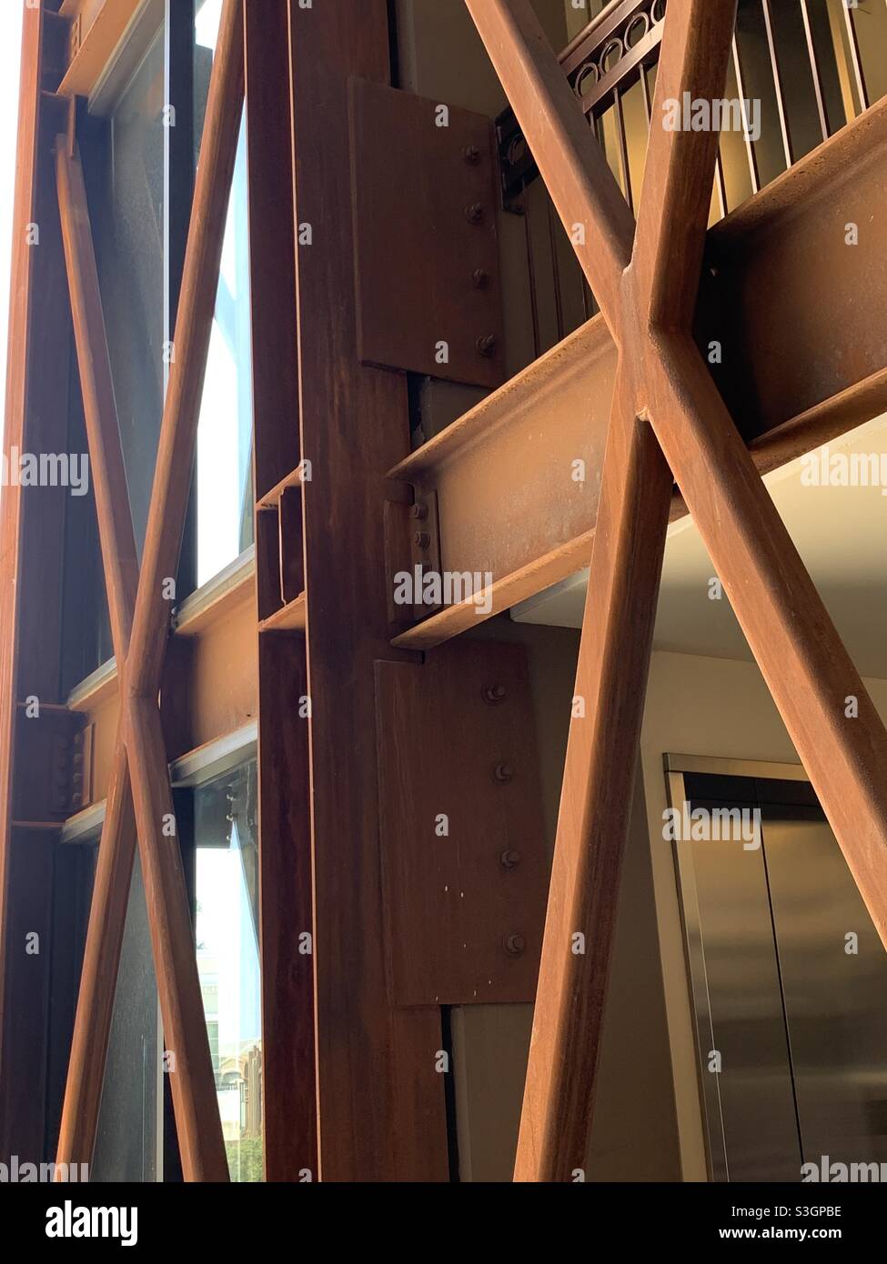 Cross bracing hi-res stock photography and images - Alamy
