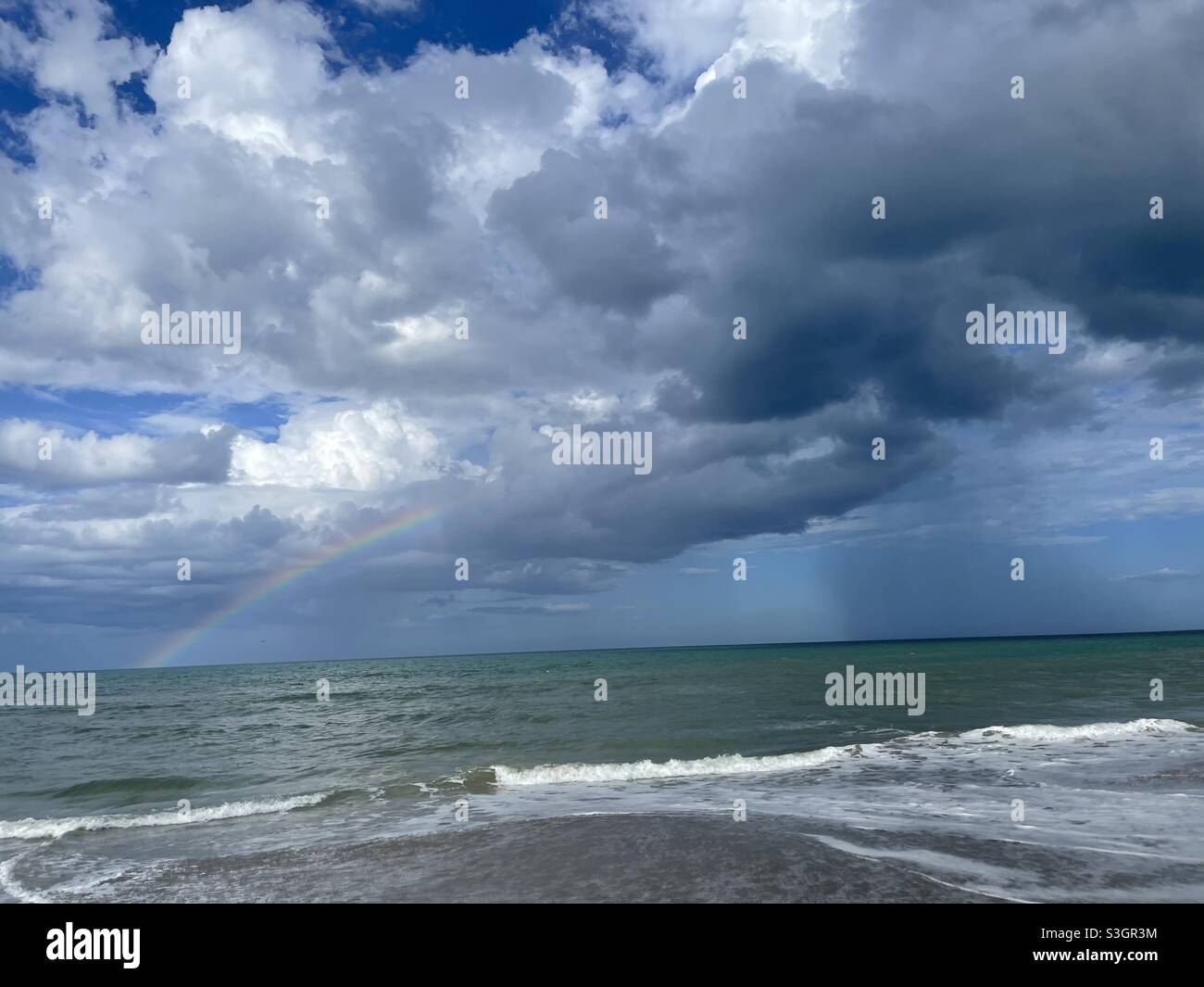 Rainbow at the ocean hi-res stock photography and images - Alamy