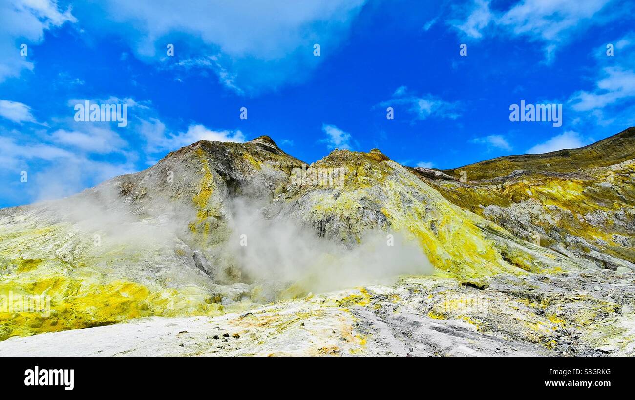 White island new zealand hi-res stock photography and images - Alamy