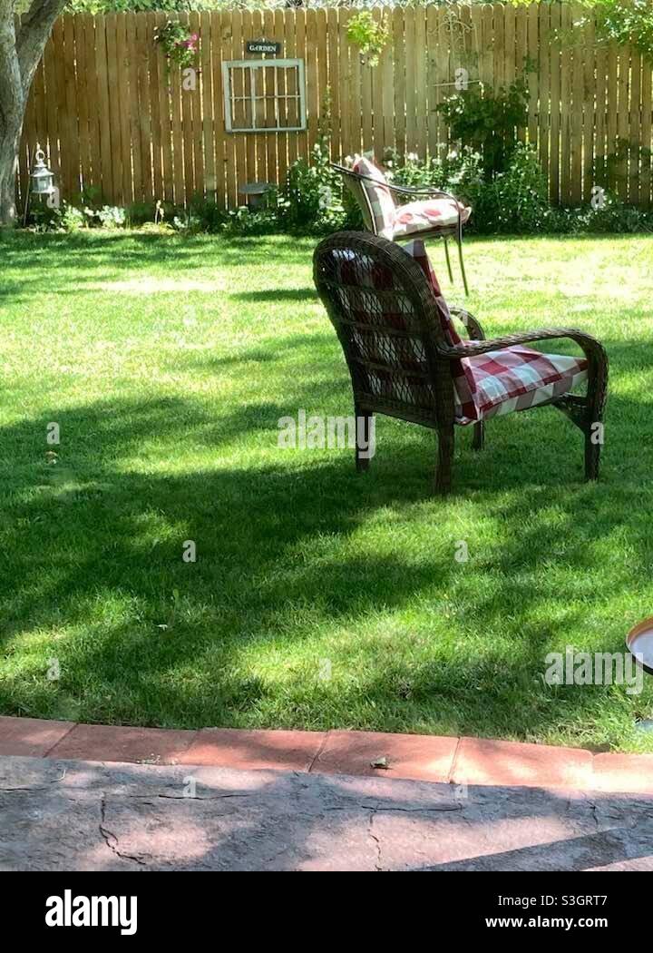 Equal spacing hi-res stock photography and images - Alamy