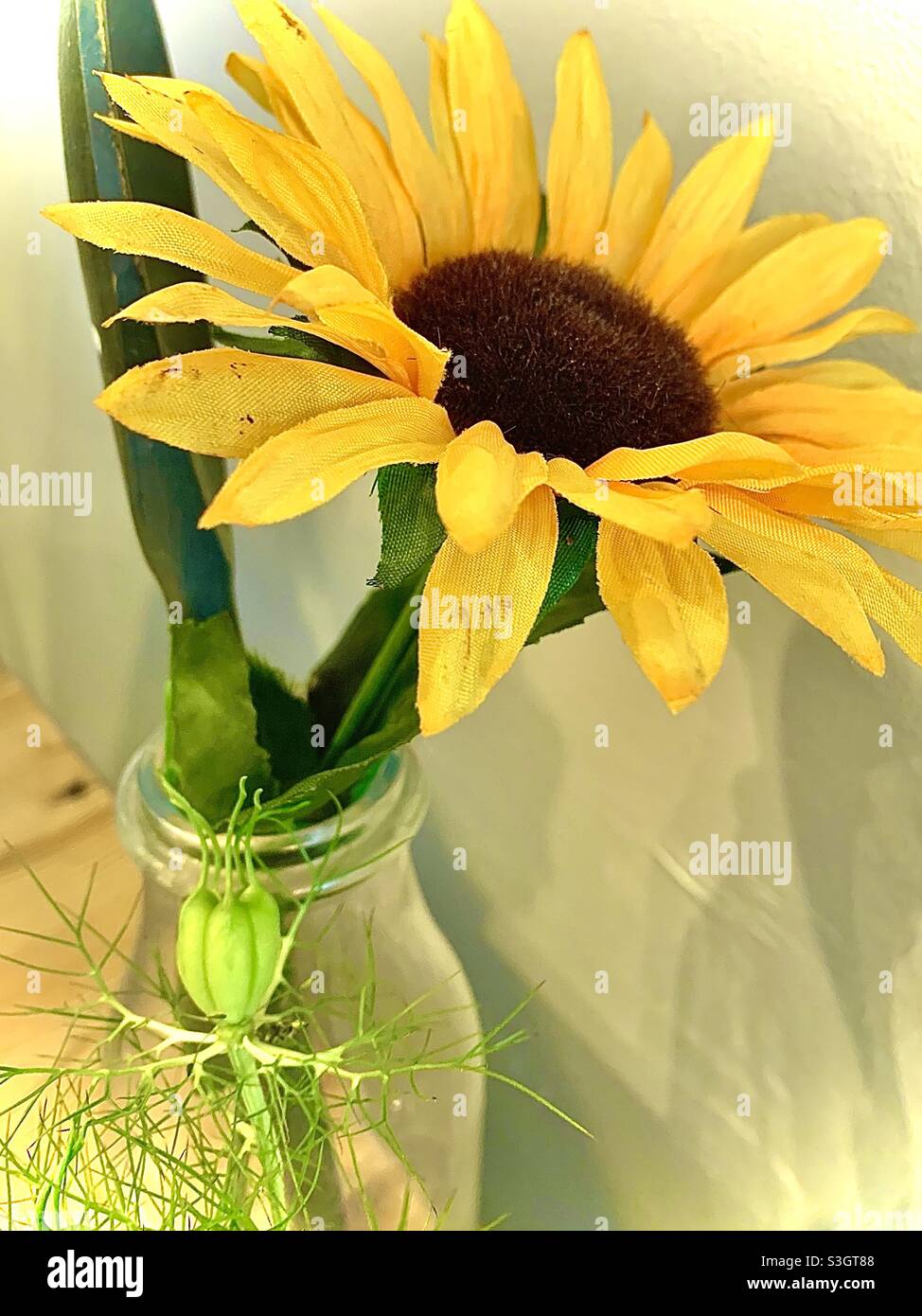Flower milk bottle hi-res stock photography and images - Alamy