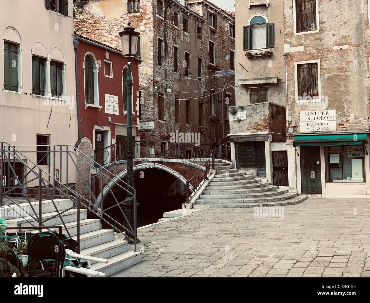 Bridge in Venice - Ponte de la Ciesa Stock Photo - Alamy