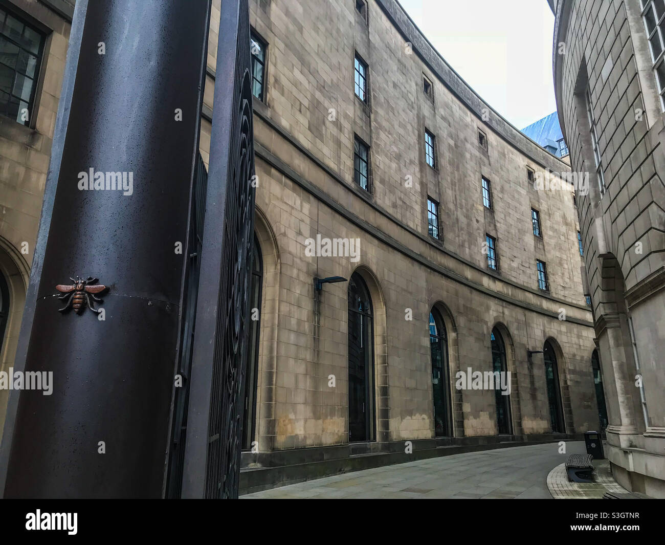 Manchester bee hi-res stock photography and images - Alamy