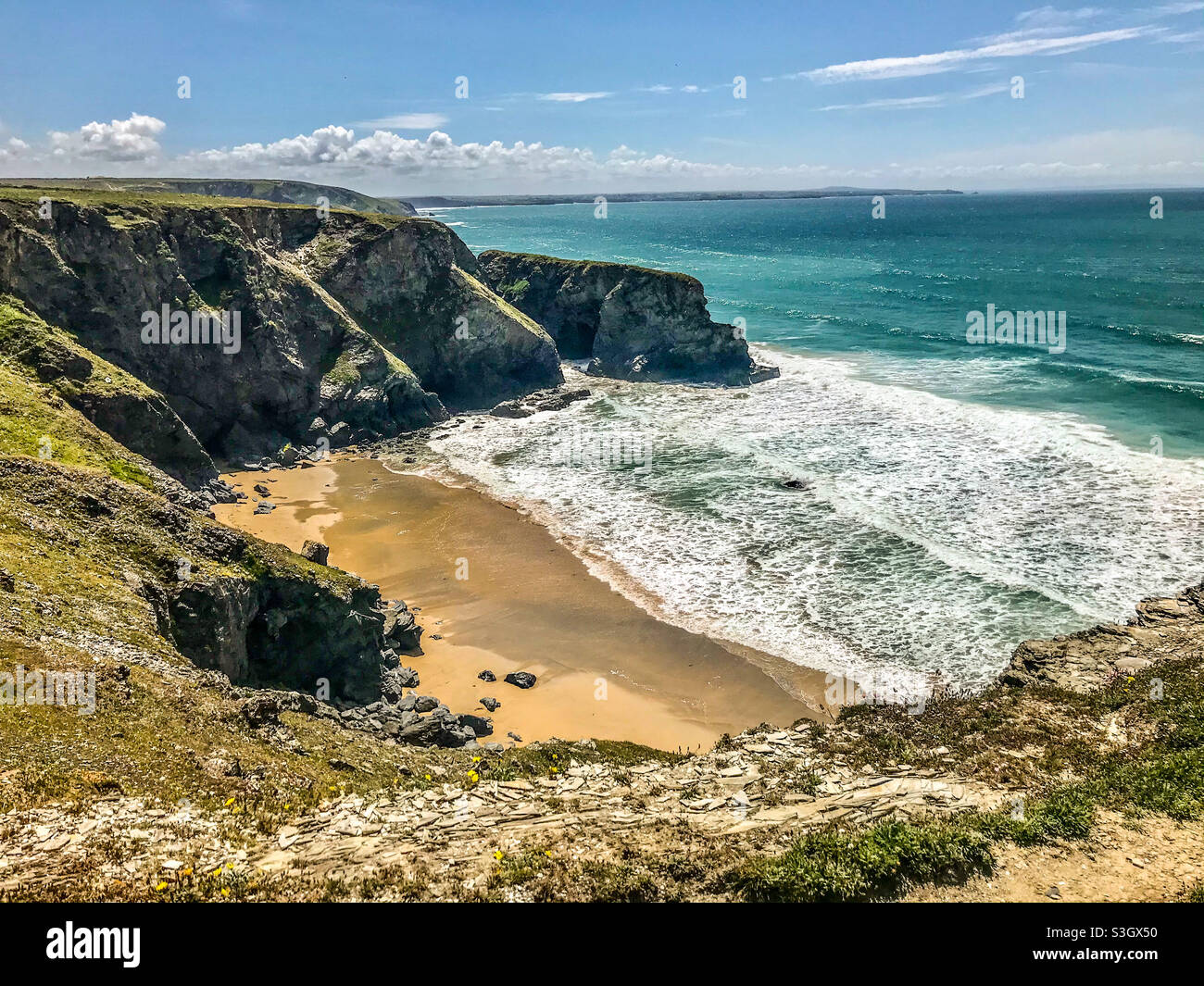 Red cove hi-res stock photography and images - Alamy